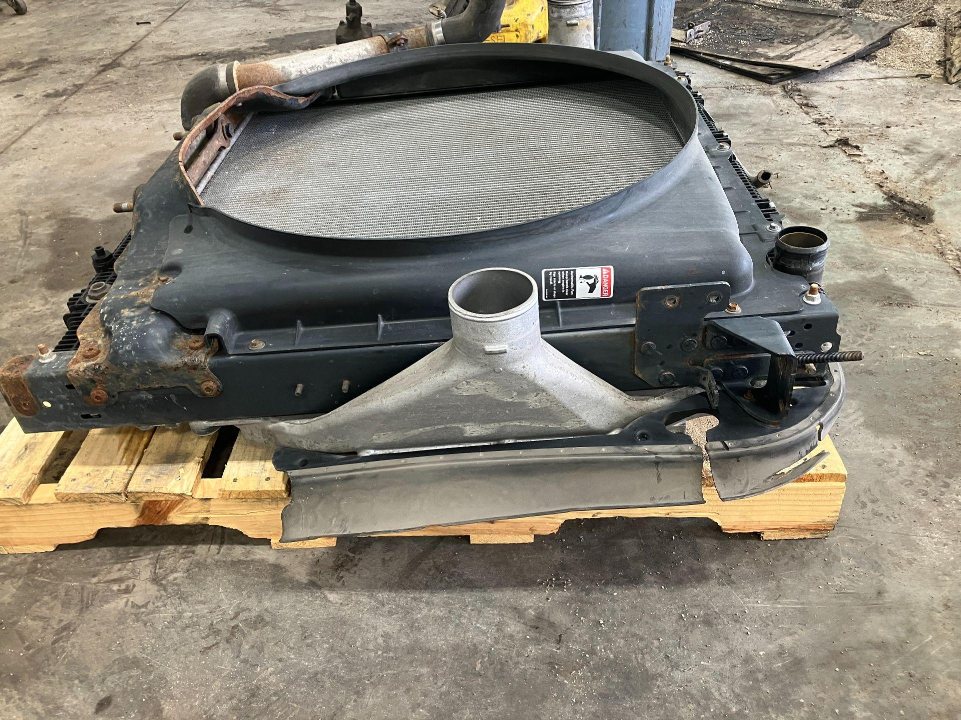 Freightliner CASCADIA Cooling Assy. (Rad., Cond., ATAAC) for Sale
