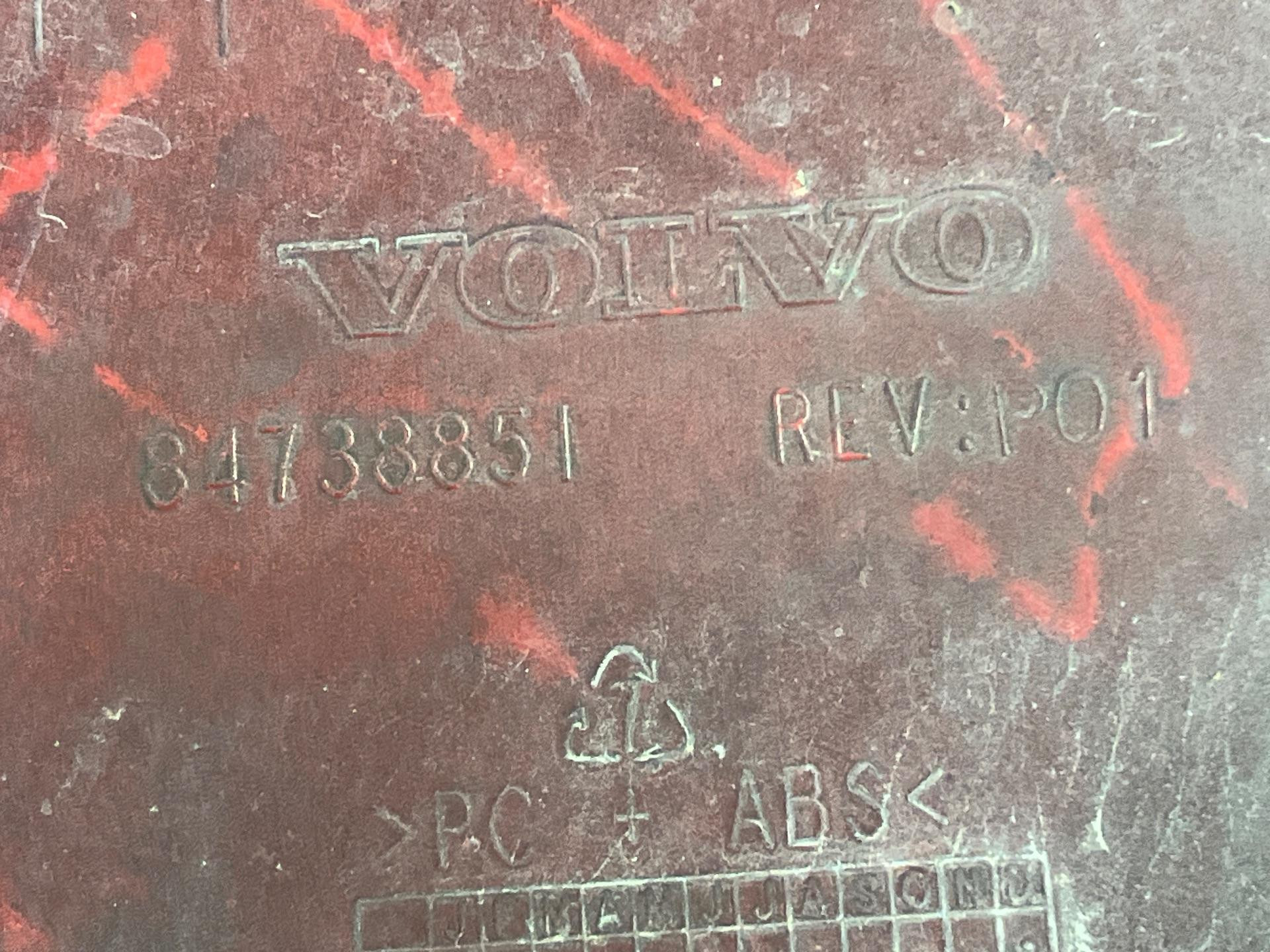 84738851 | Volvo VNL Cowl for Sale