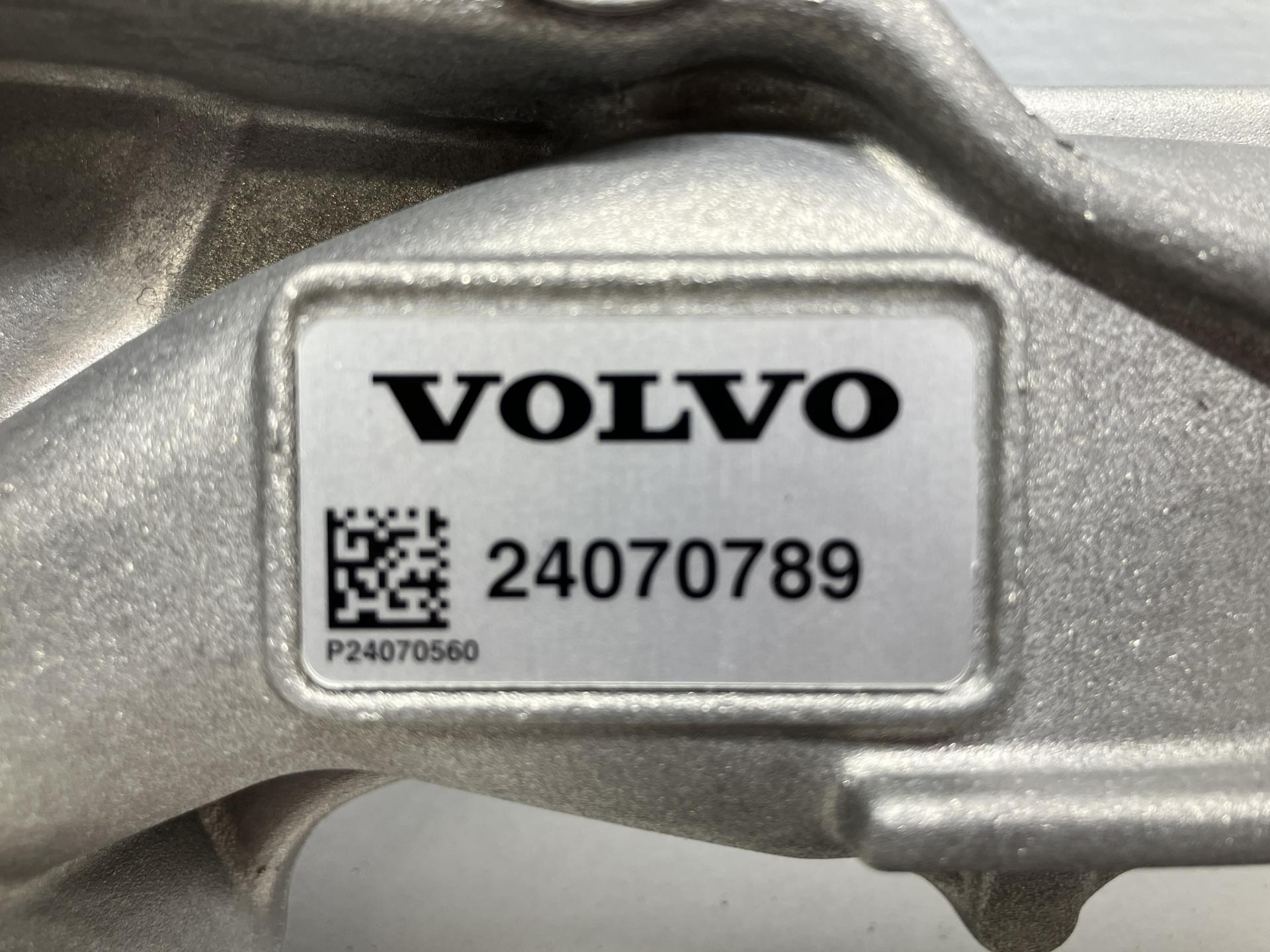 24070789 | Volvo D13 Engine Water Pump for Sale