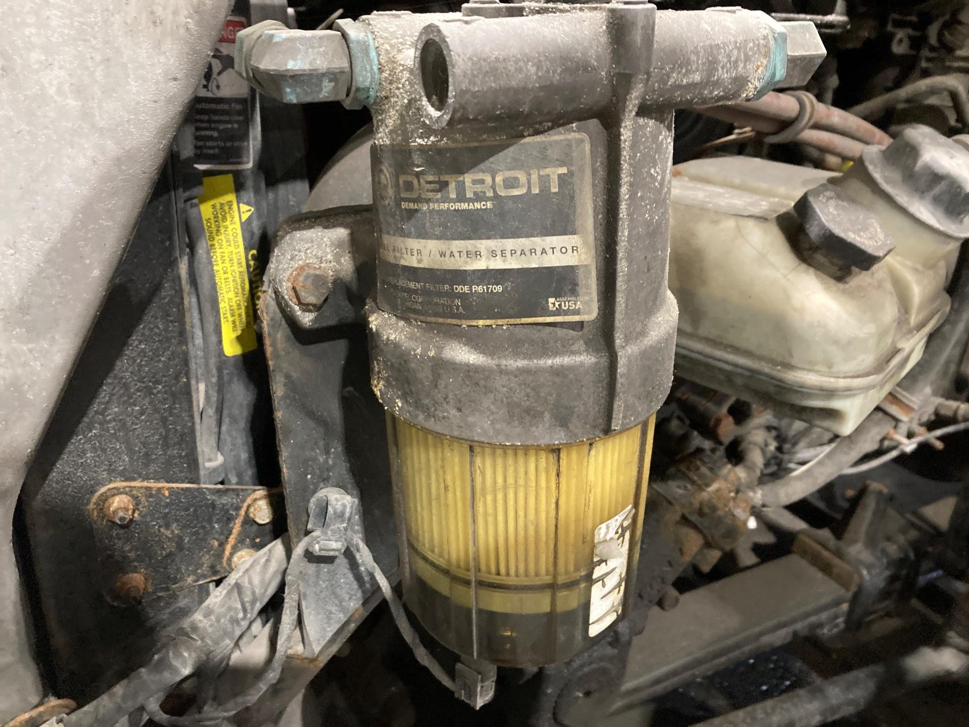 Detroit DD15 Fuel Filter Assembly for Sale