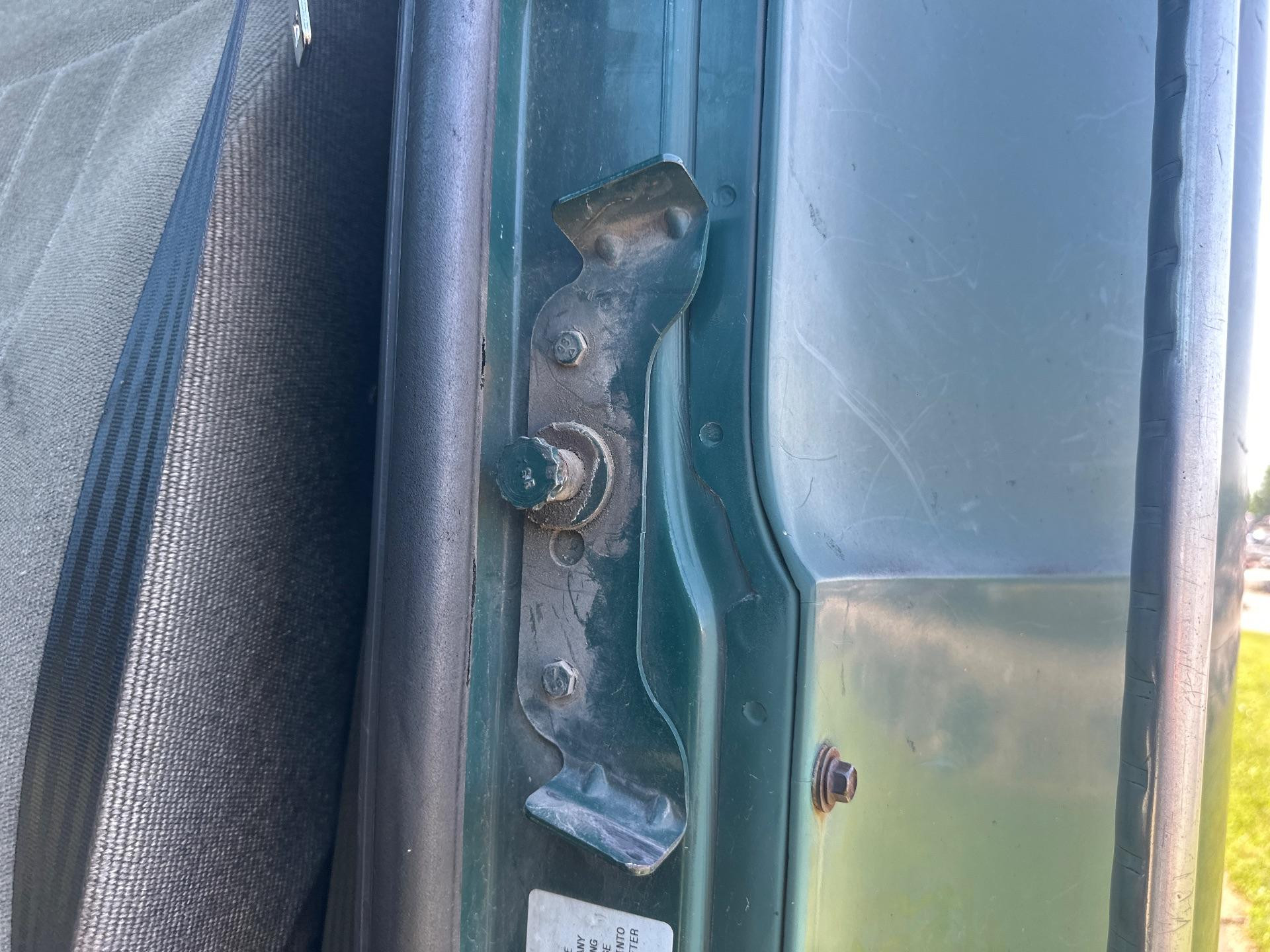 Mack CH600 Door Latch for Sale