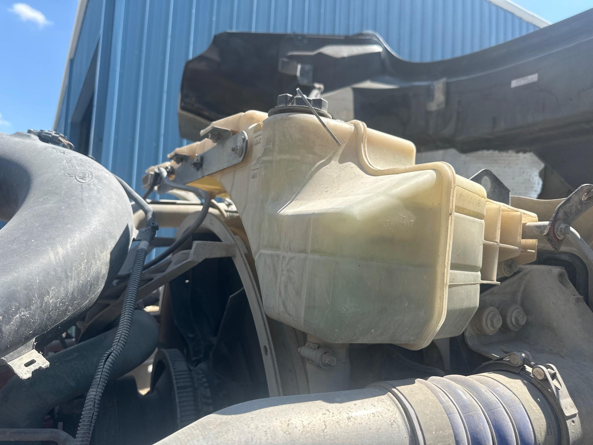 Mack GU400 Radiator Overflow Bottle for Sale
