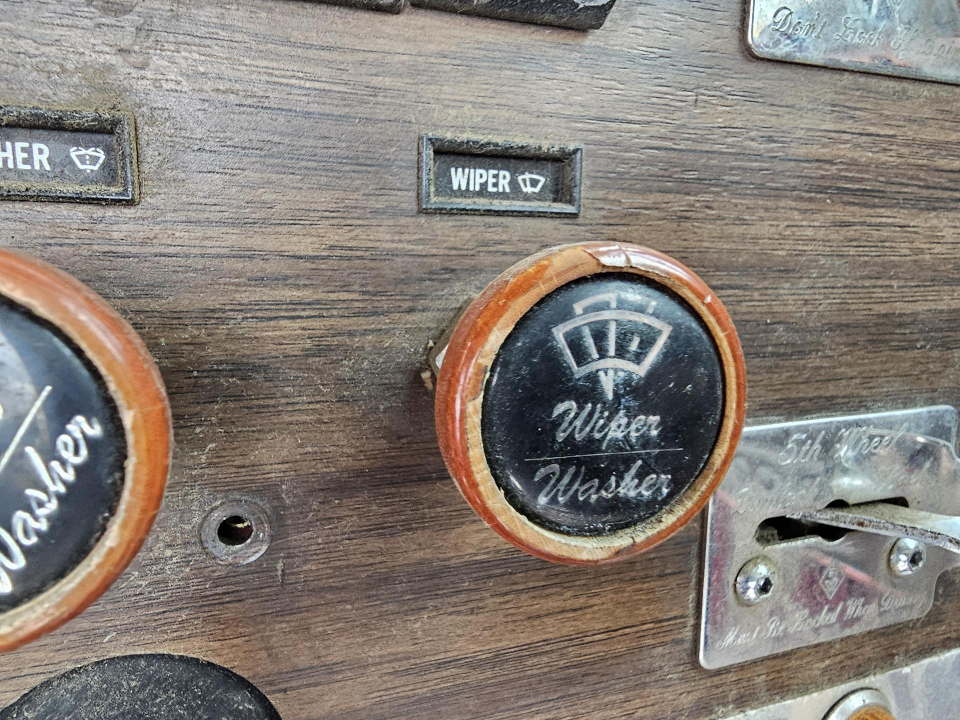 Peterbilt 359 Dash/Console Switch for Sale