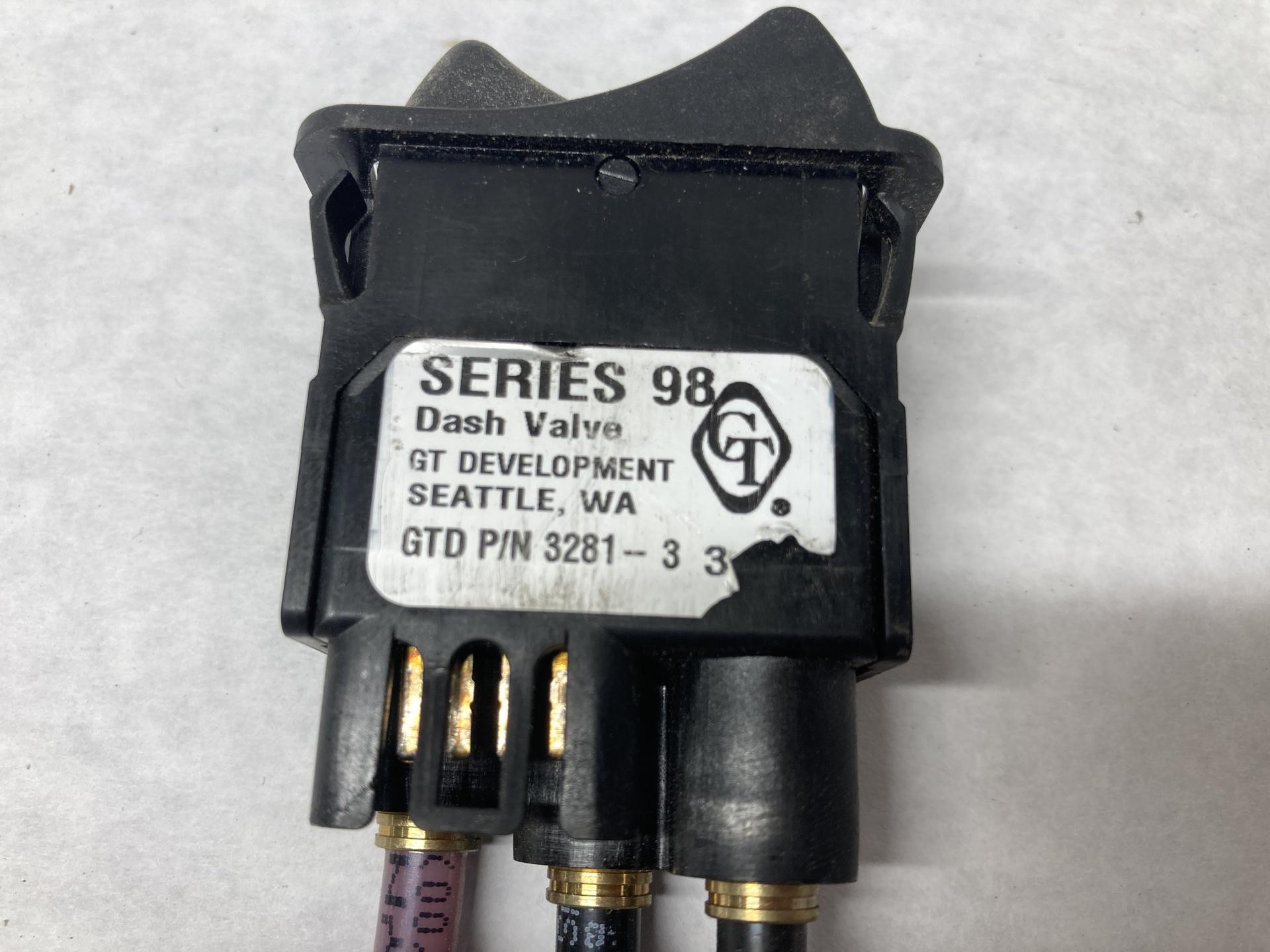 3281-3 | Peterbilt 379 Dash/Console Switch for Sale