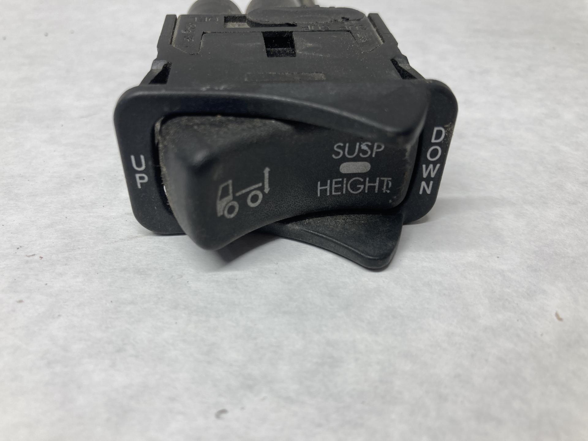 3281-3 | Peterbilt 379 Dash/Console Switch for Sale
