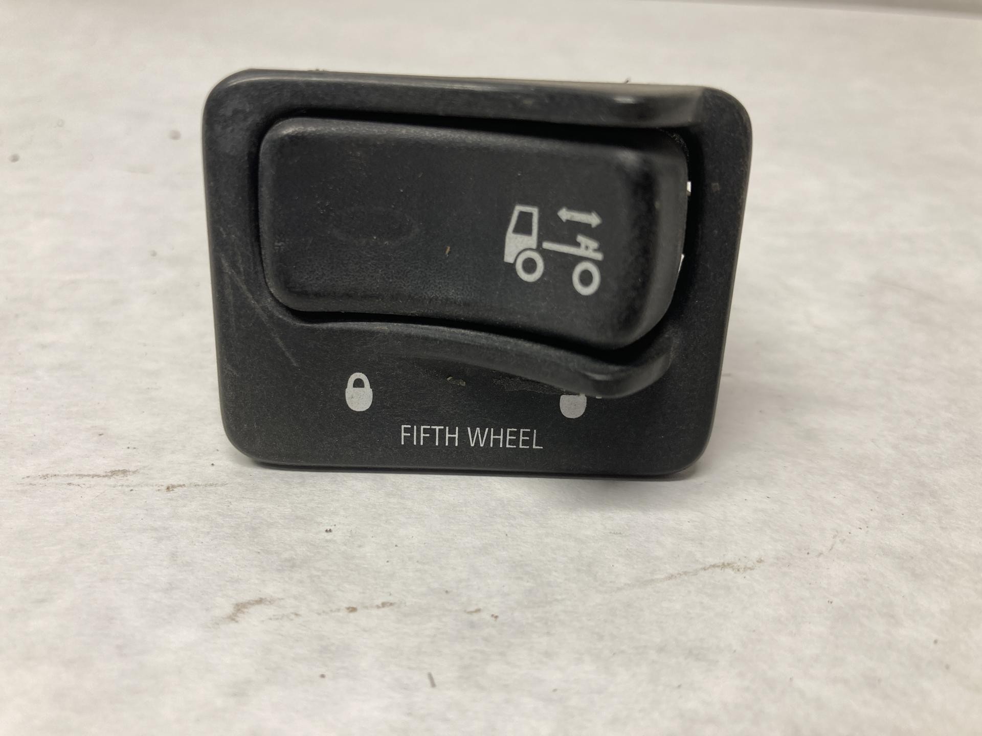 08-03333-003 | Peterbilt 379 Dash/Console Switch for Sale