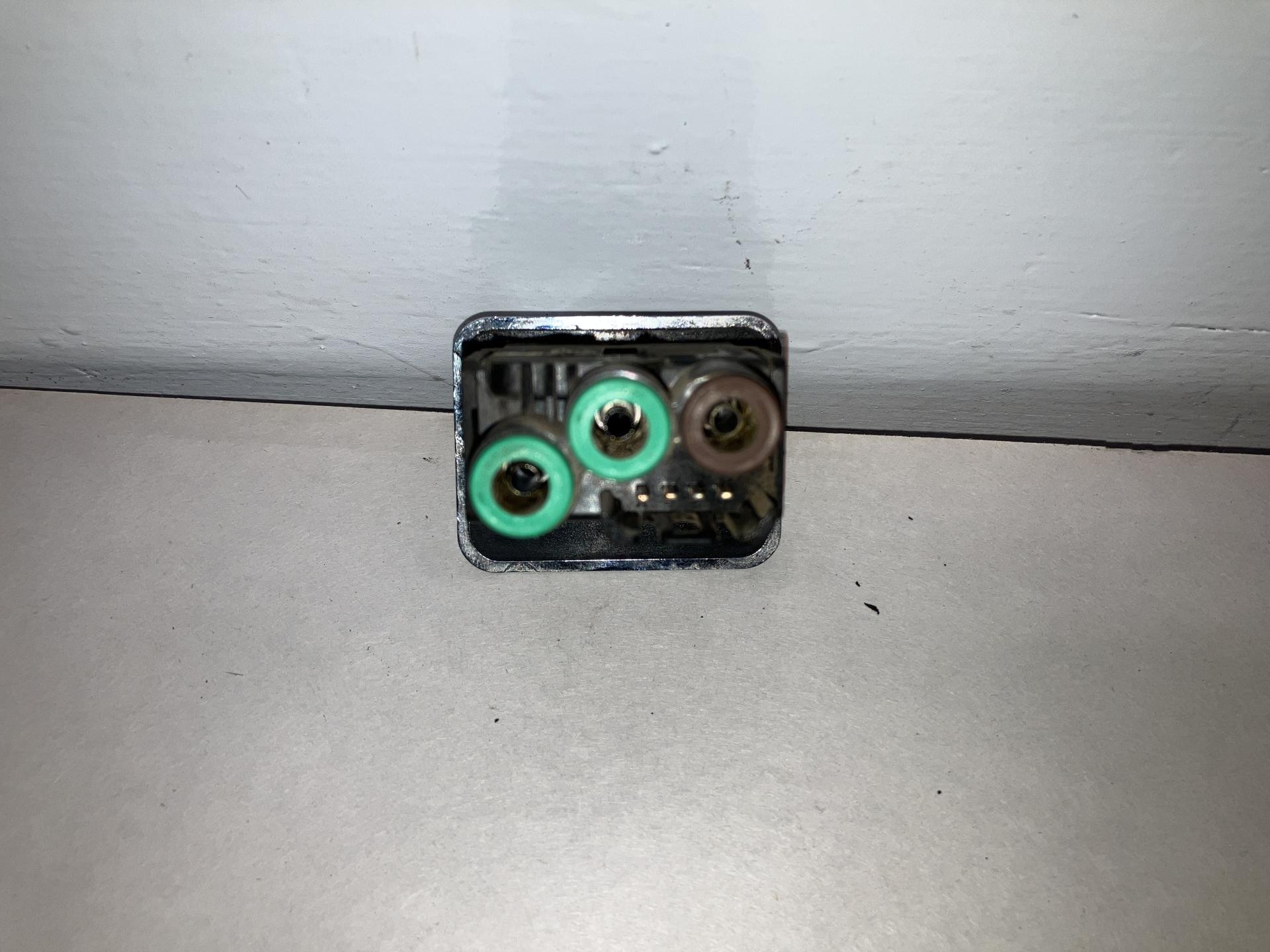 G90-6022-003BN | Peterbilt 389 Dash/Console Switch for Sale