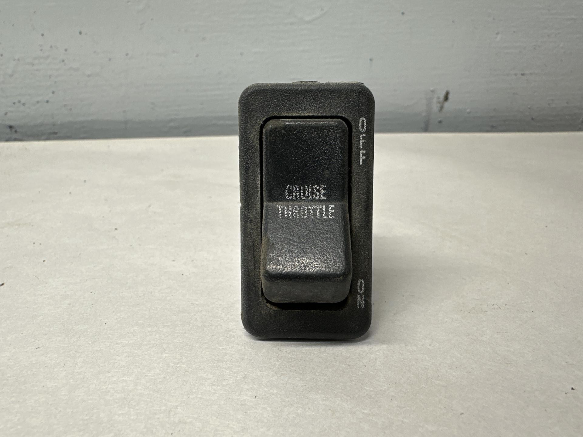 1661244C3 | International 8200 Dash/Console Switch for Sale