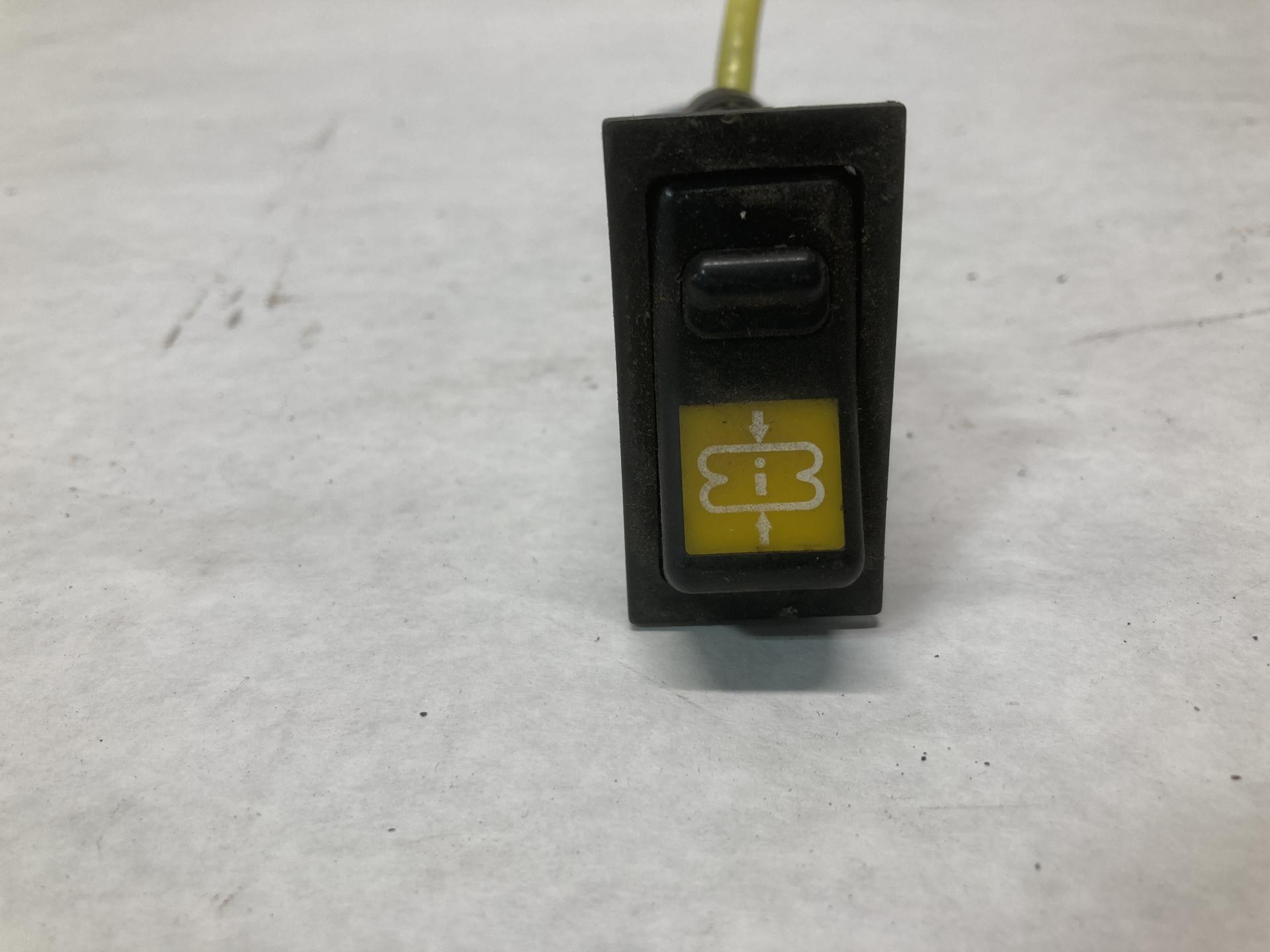 821-0001-006 | Freightliner FL70 Dash/Console Switch for Sale
