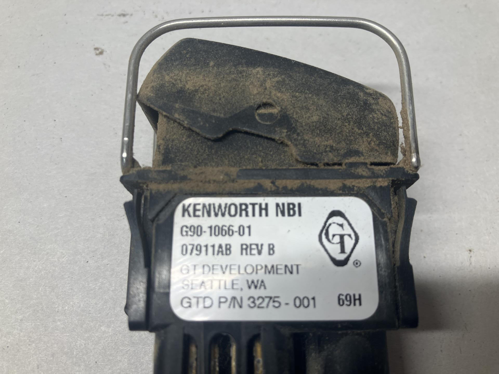 G90-1066-01 | Kenworth T800 Dash/Console Switch for Sale