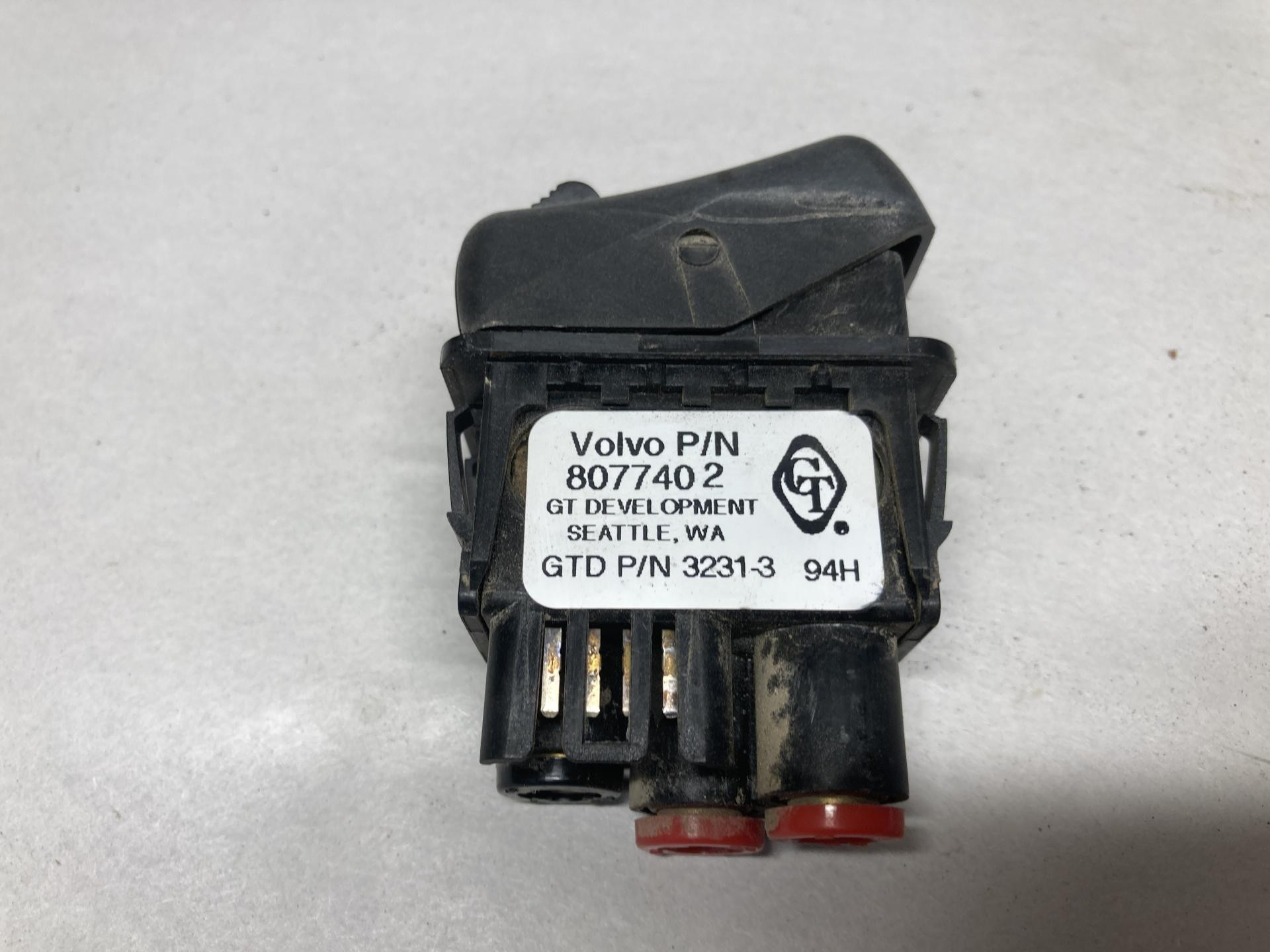 8077402 | Volvo VNL Dash/Console Switch for Sale