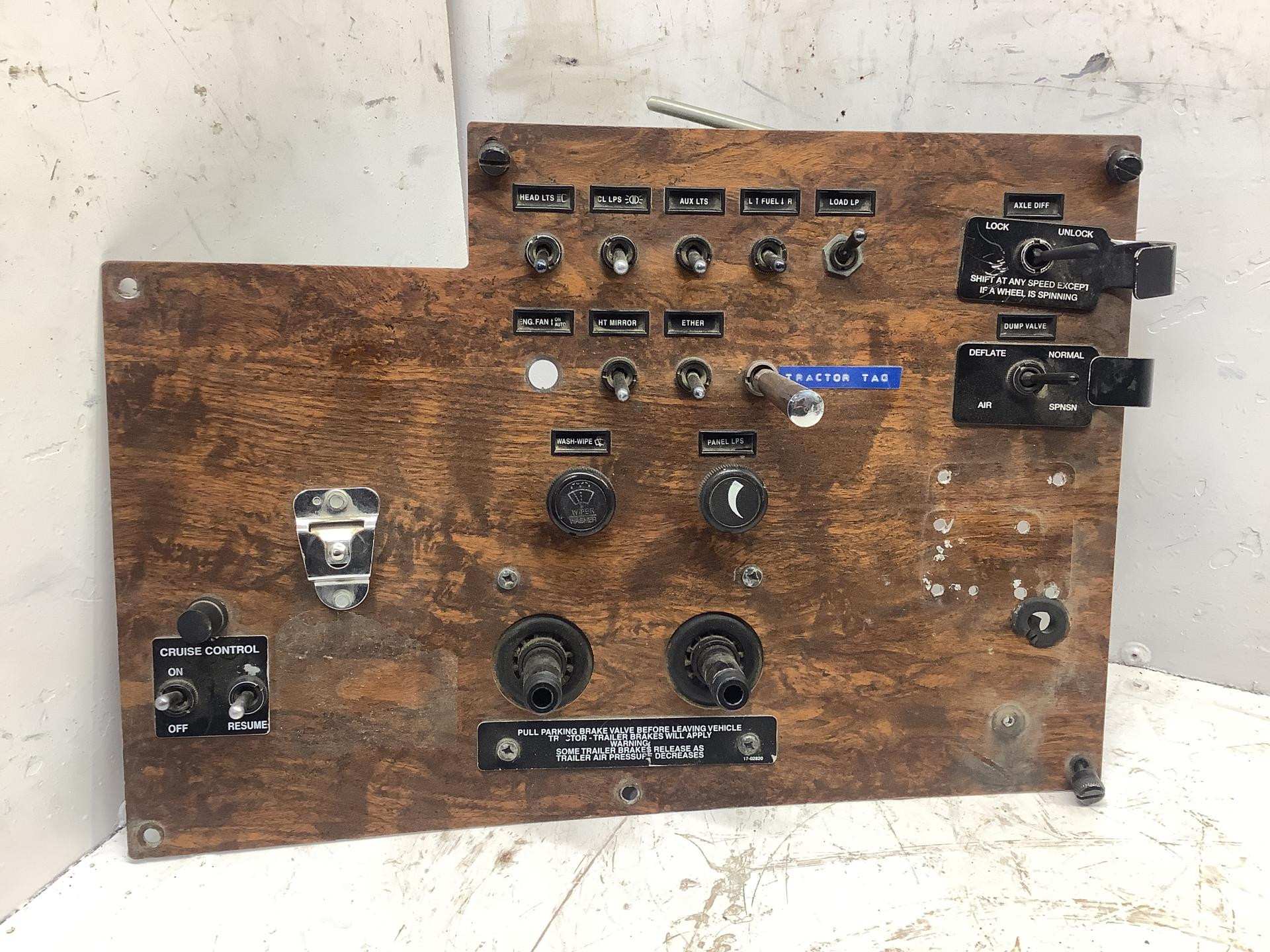 Peterbilt 377 Dash Panel for Sale