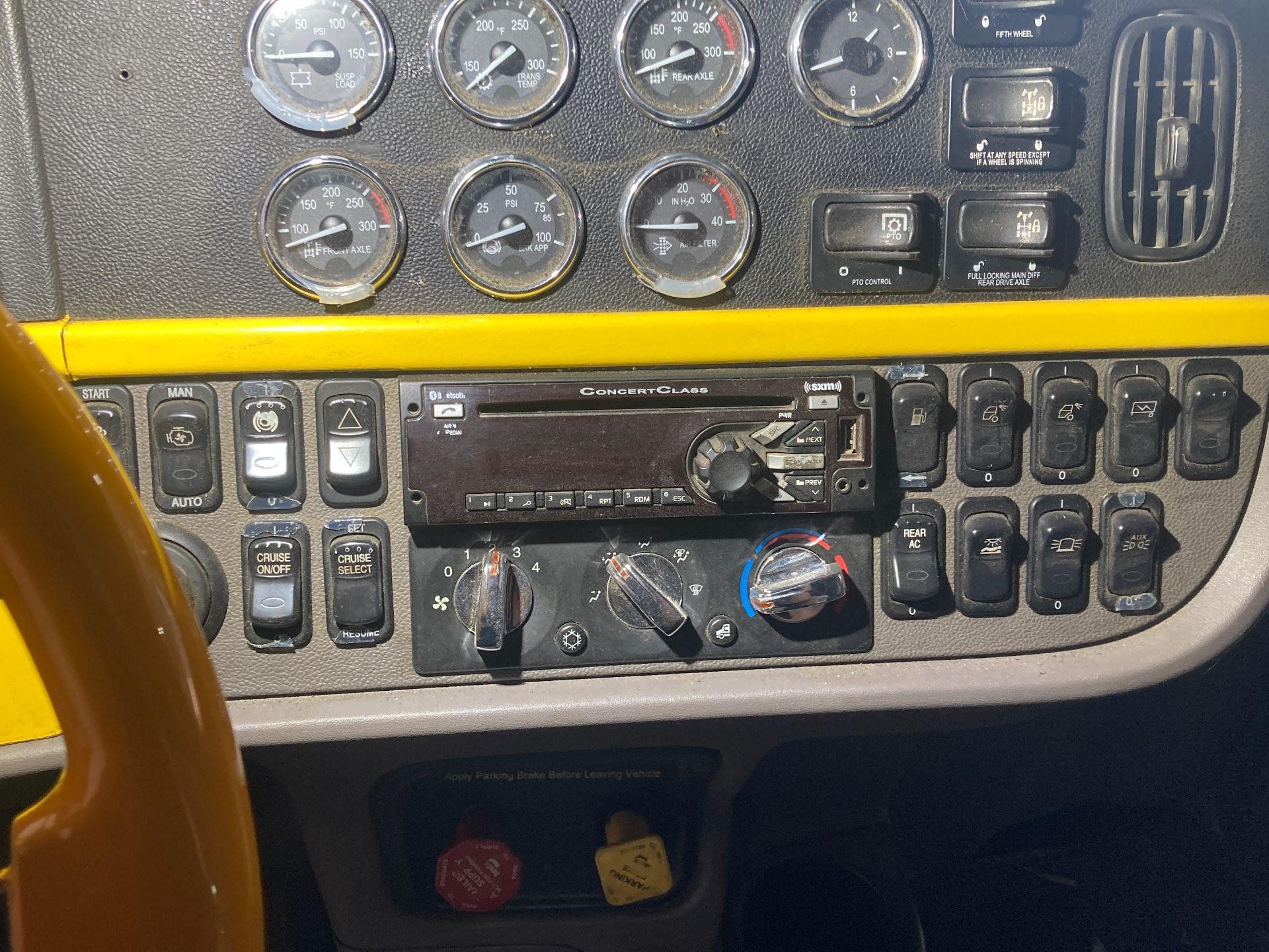Peterbilt 389 Dash Panel for Sale