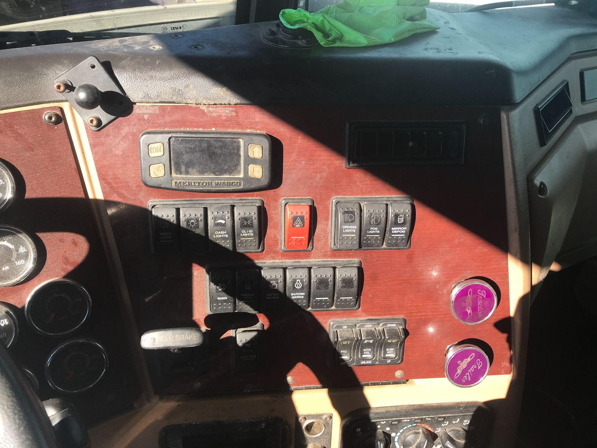 Western Star Trucks 5700 Dash Panel for Sale