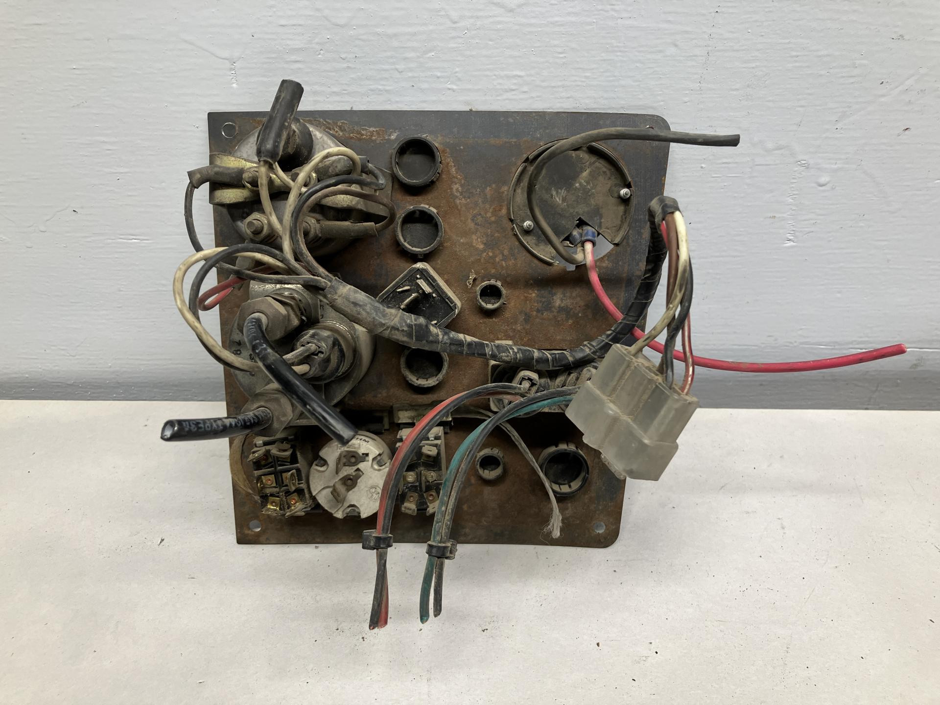 Mack DM600 Dash Panel for Sale