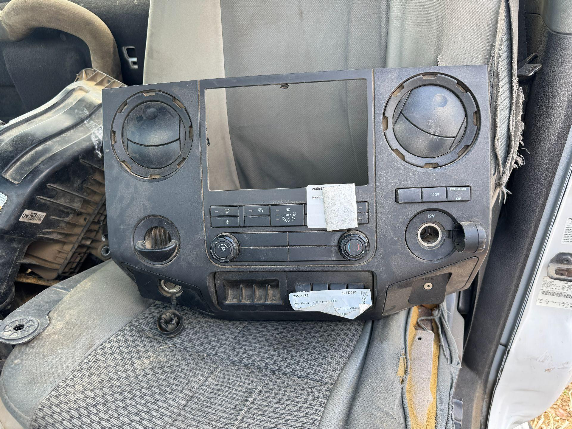 BC34-2504302-A | Ford F450 SUPER DUTY Dash Panel for Sale