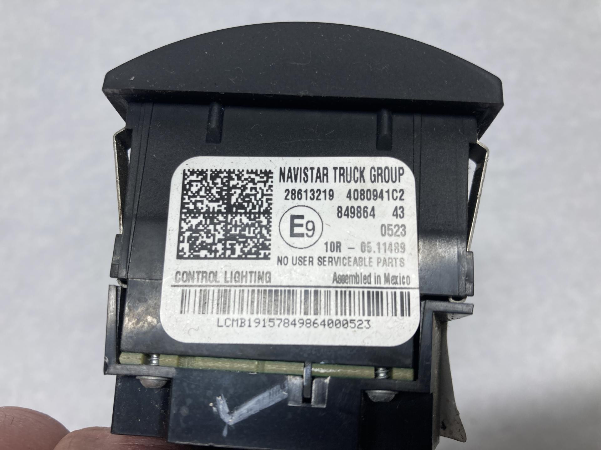 4080941C2 | International LT Dash Panel for Sale