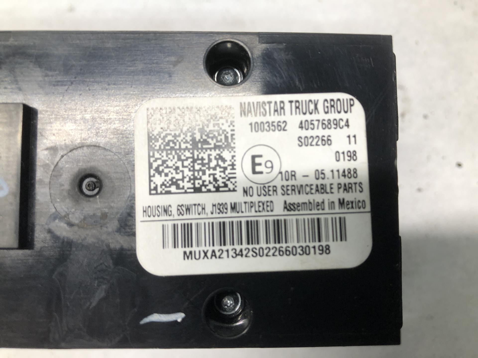 4057689C4 | International LT Dash Panel for Sale