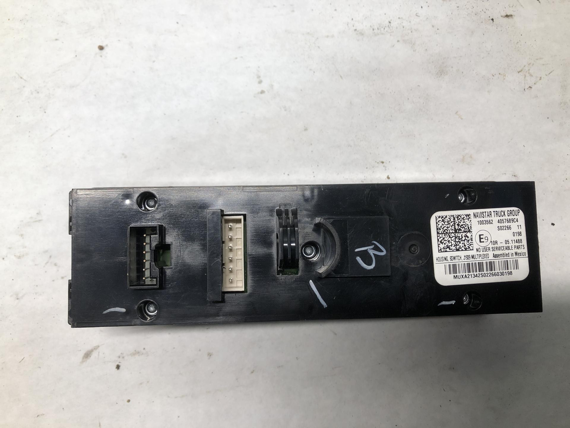 4057689C4 | International LT Dash Panel for Sale