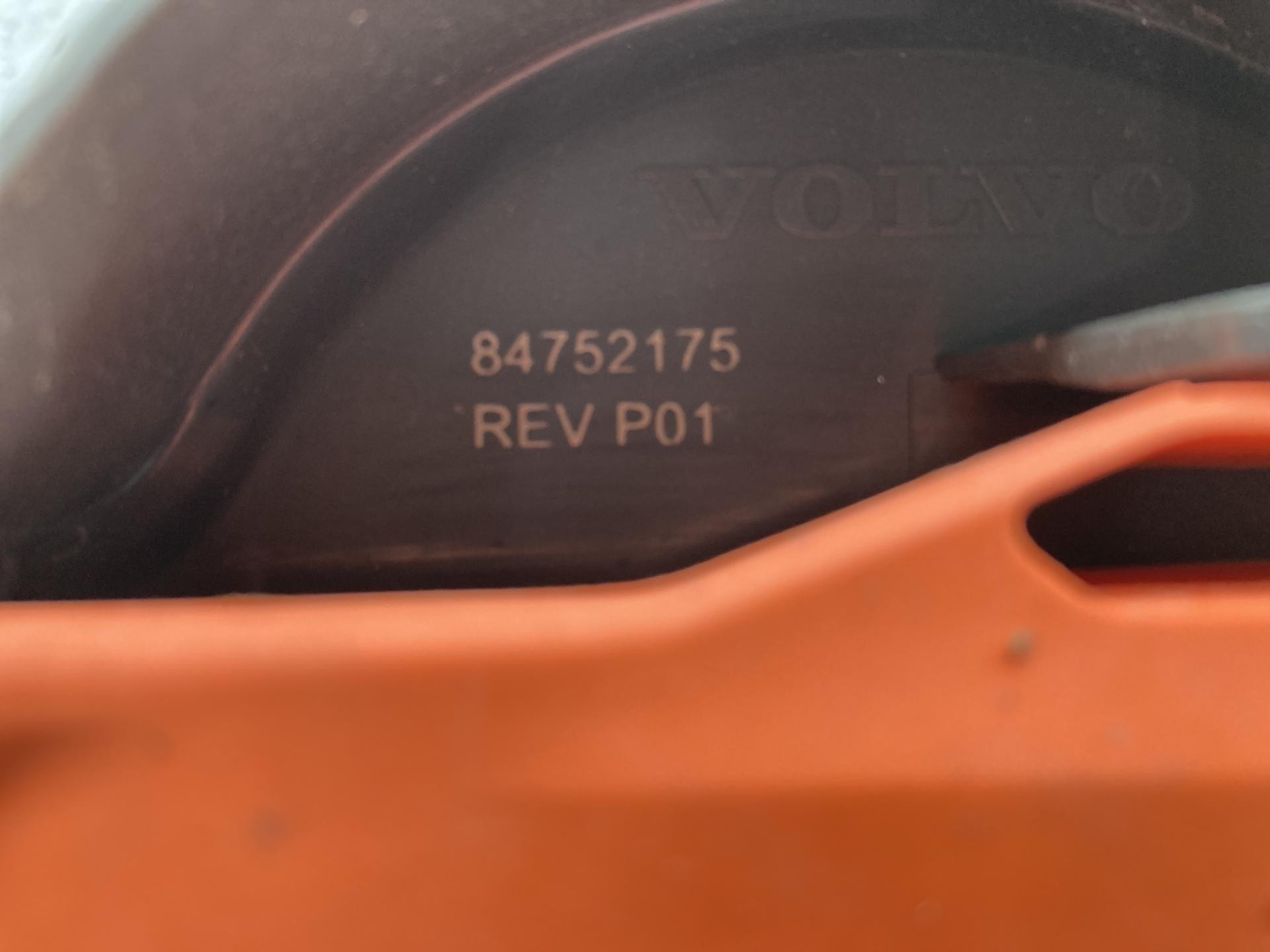 84752175 | Volvo VNL Dash Panel for Sale