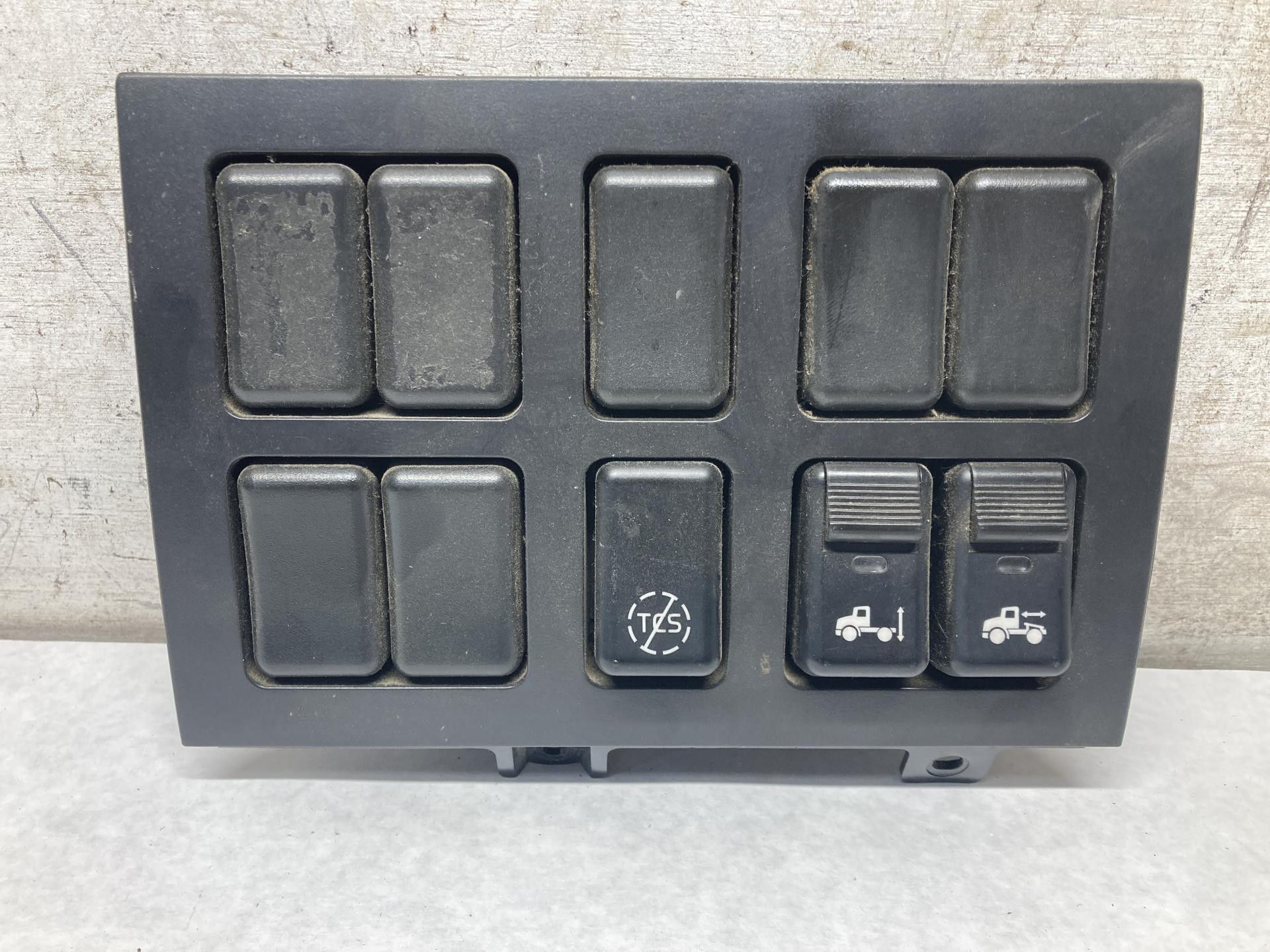 3175501 | Volvo VNL Dash Panel for Sale