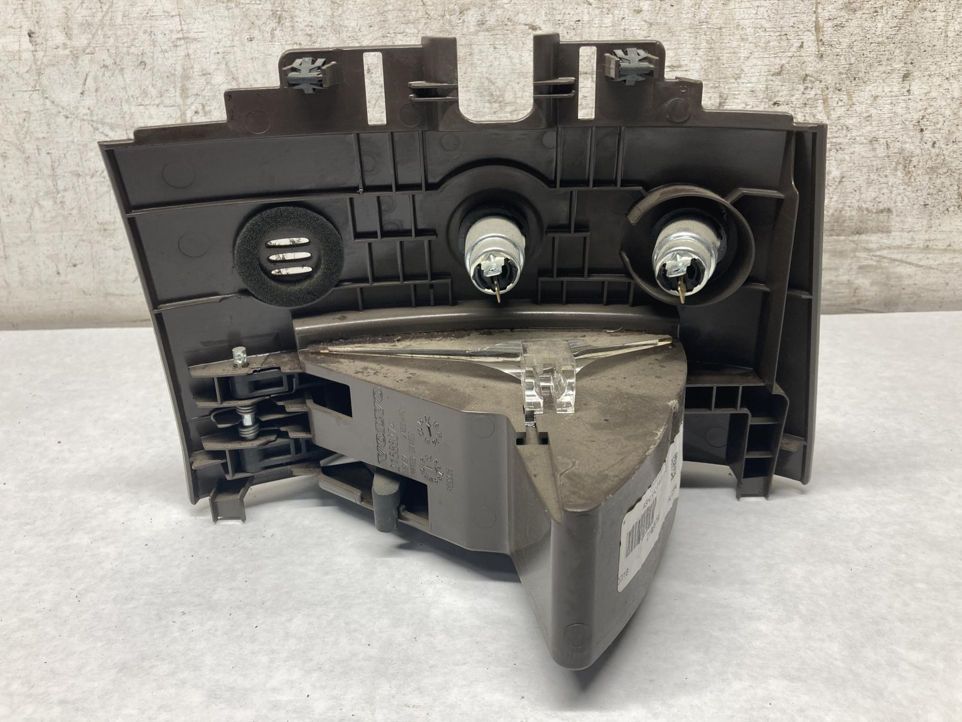 21488791 | Volvo VNL Dash Panel for Sale