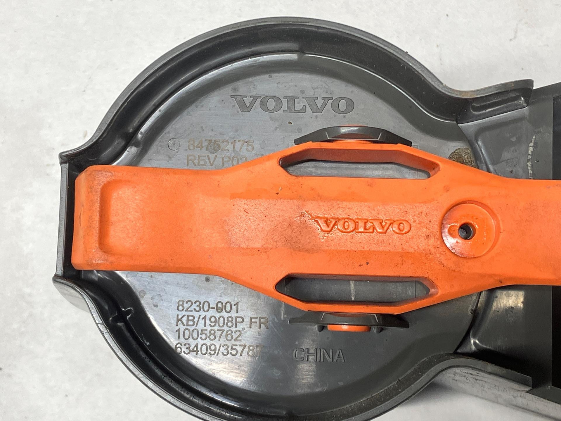 84752175 | Volvo VNL Cab Interior Part for Sale