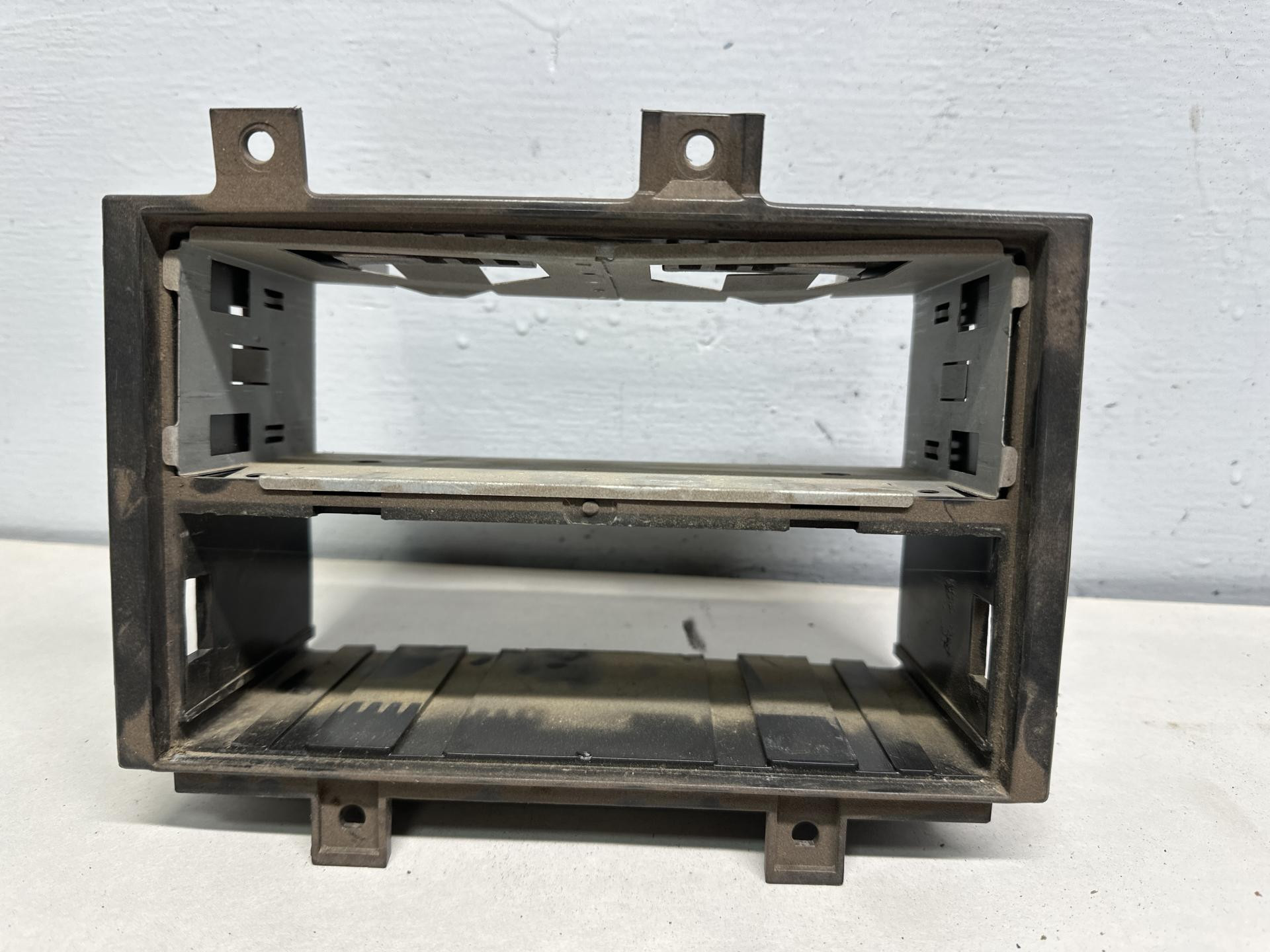 82741821 | Volvo VNL Dash Panel for Sale