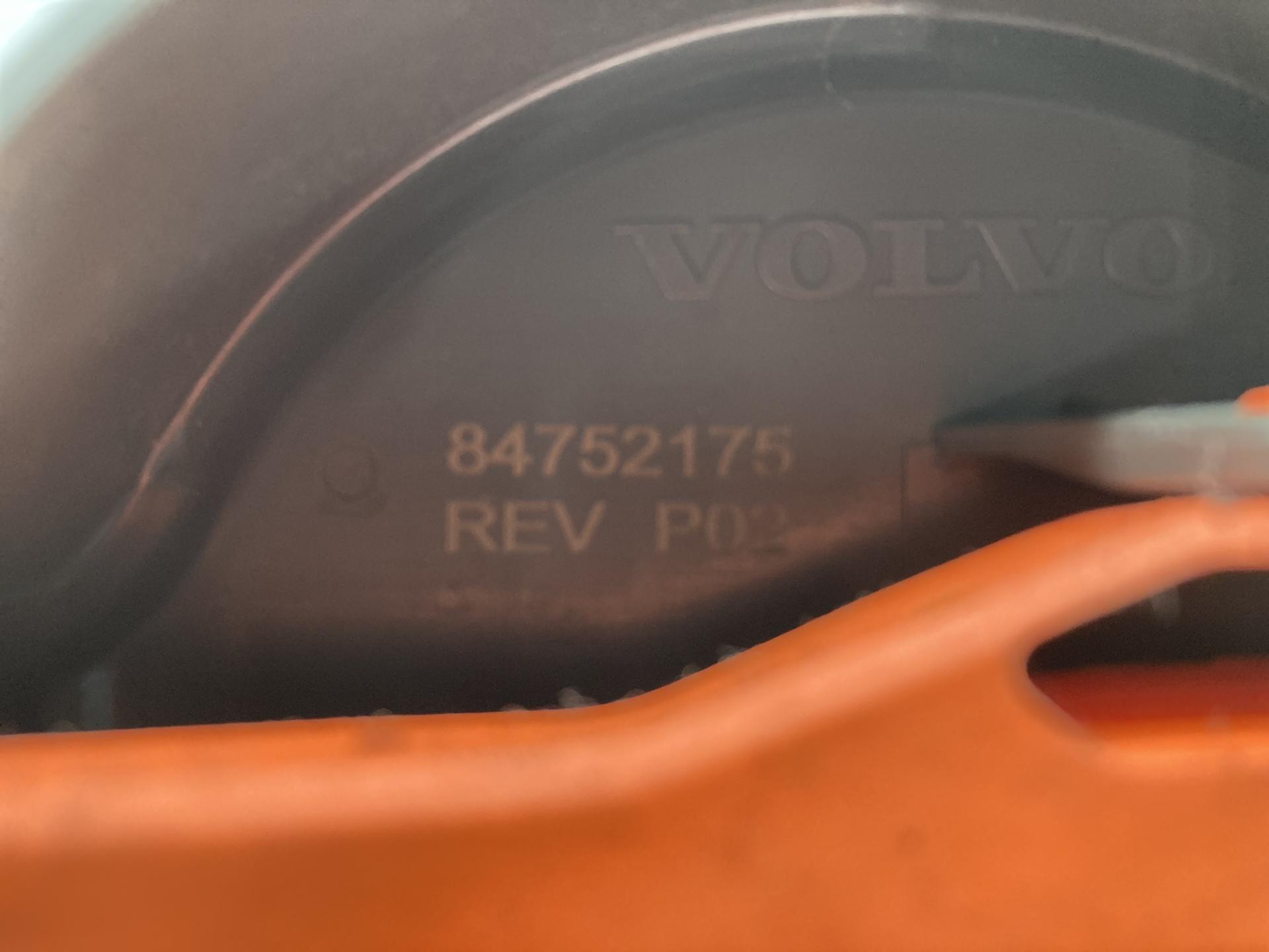 84752175 | Volvo VNL Cab Interior Part for Sale