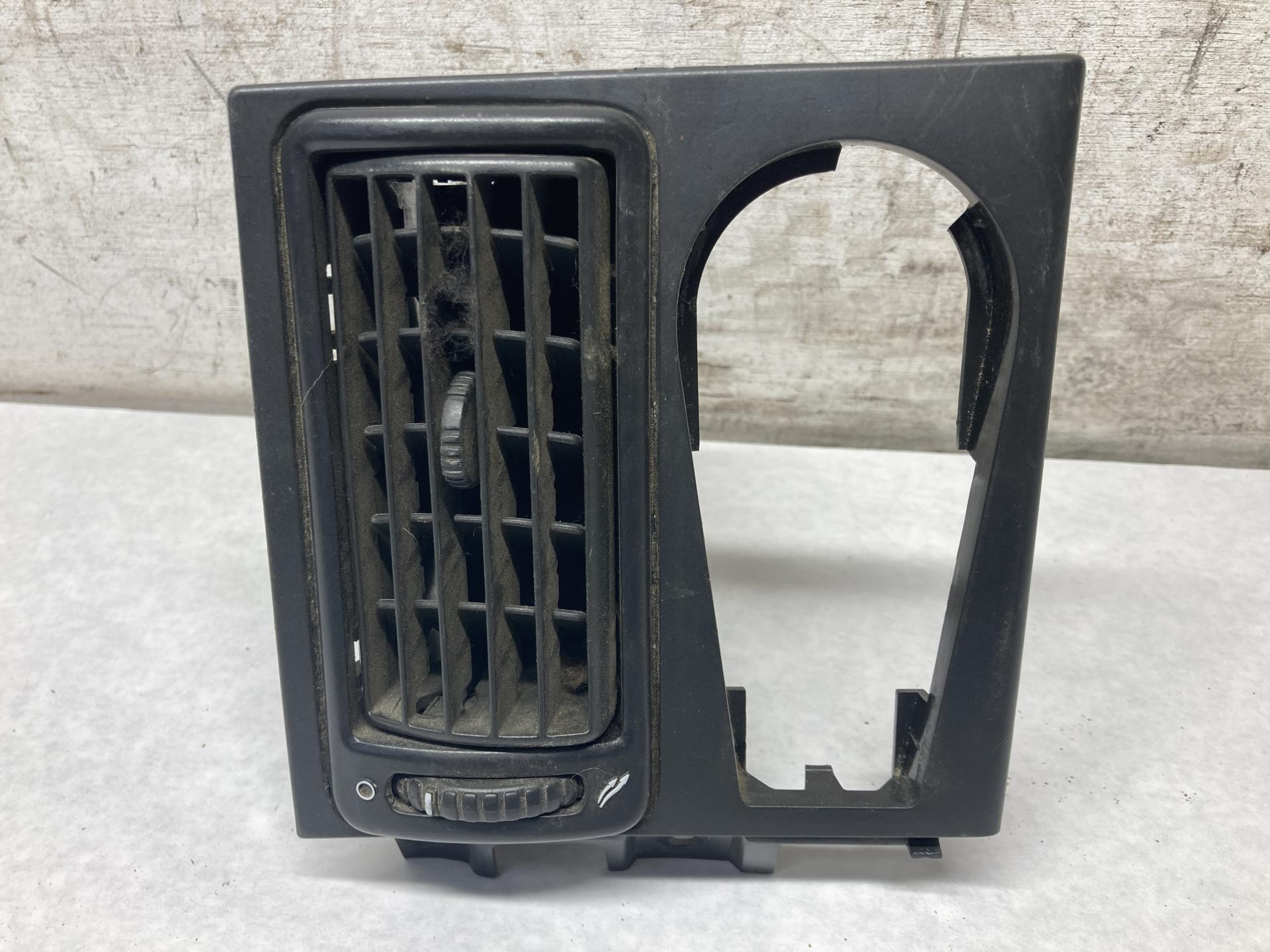 20911930 | Volvo VNL Dash Panel for Sale