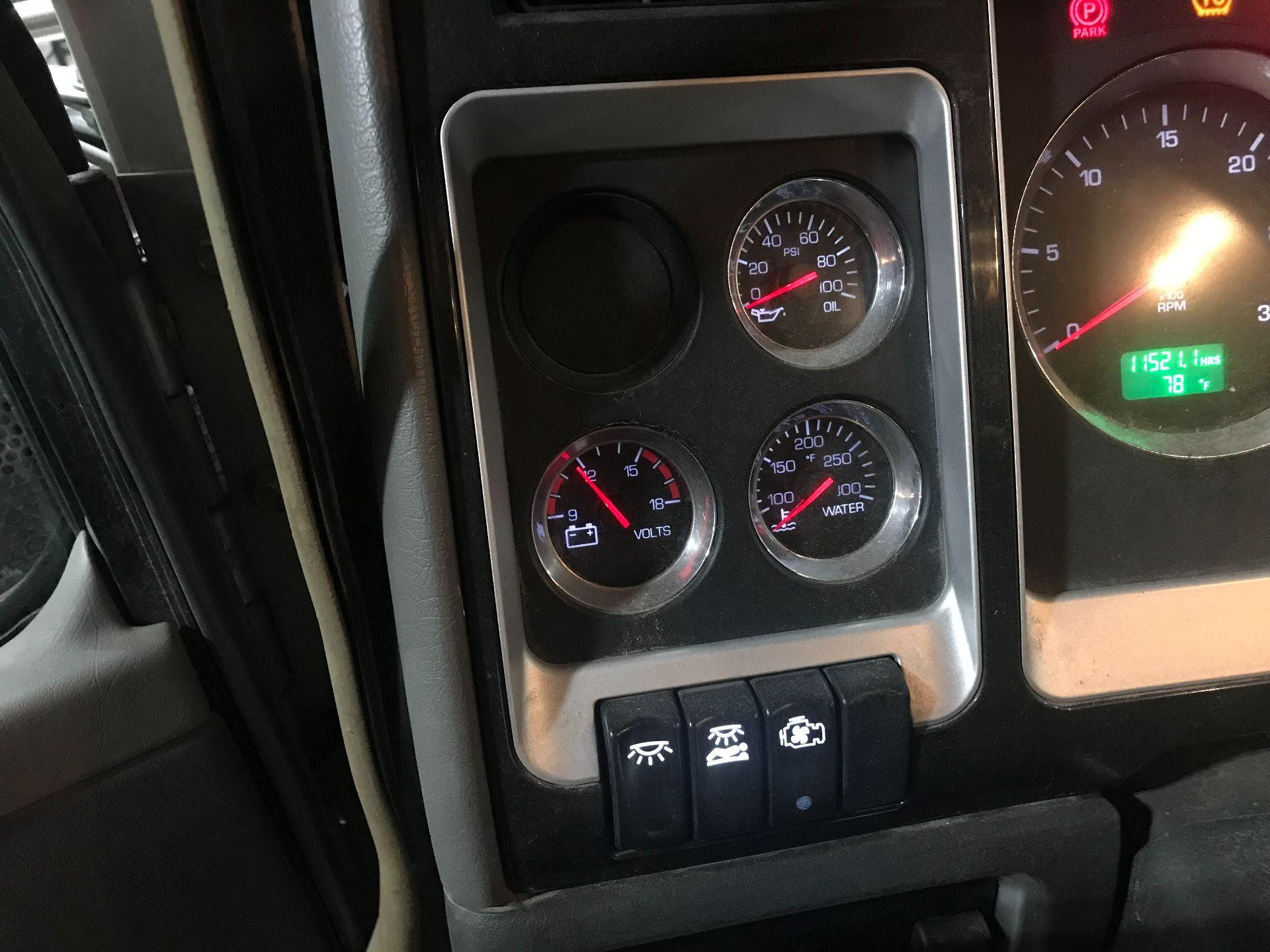 Q43-1058-11 | Kenworth W900L Dash Panel for Sale