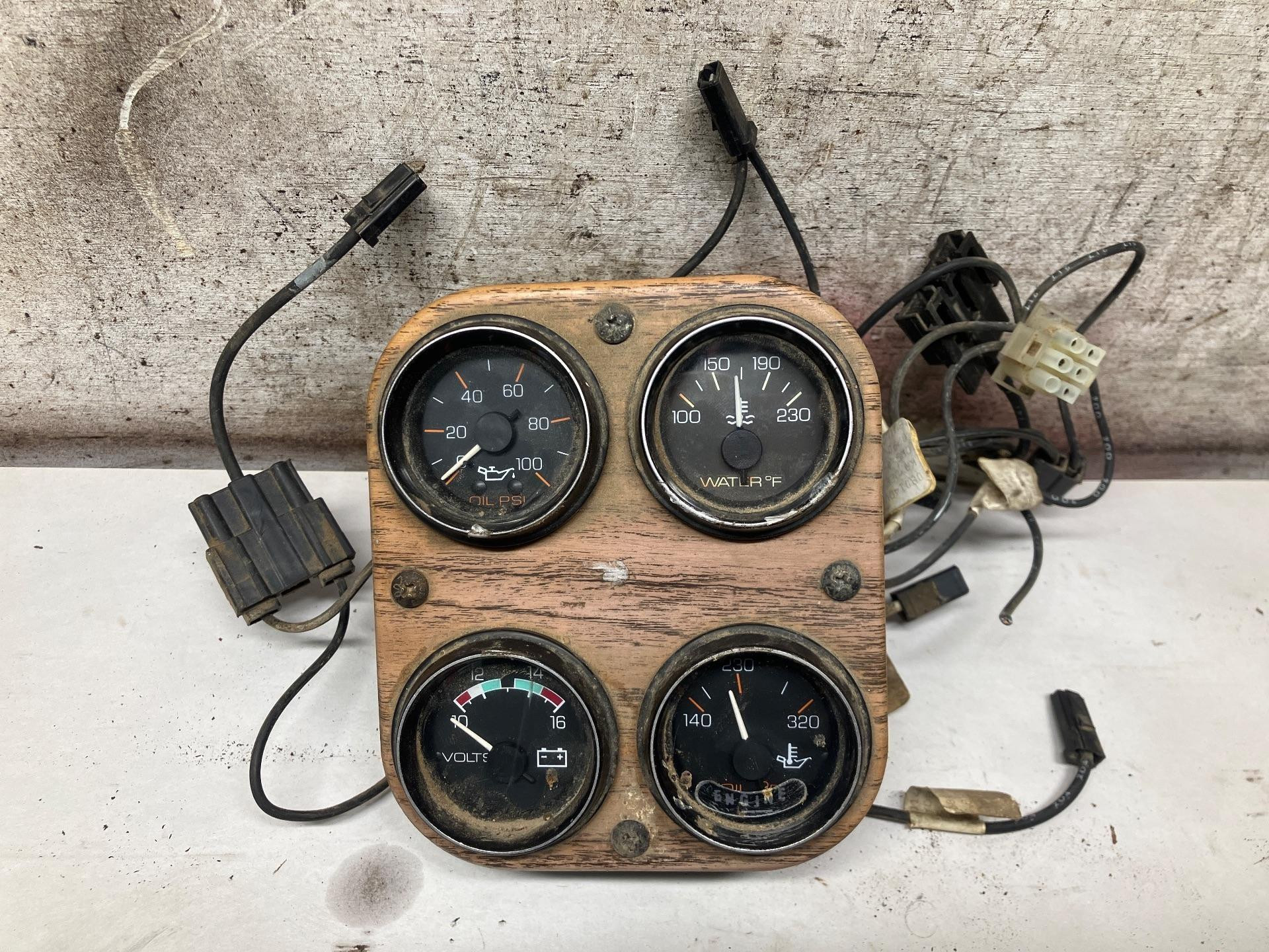 57002-0109 | Volvo WCA Dash Panel for Sale