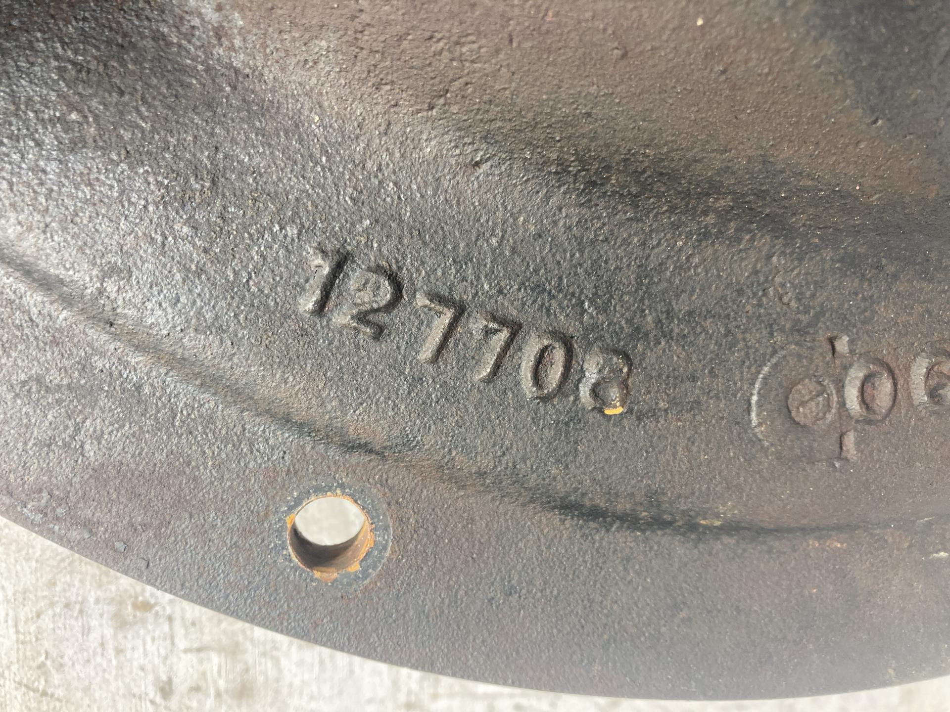 127708 | Eaton DS402 Pwr Divider Thru Shaft for Sale