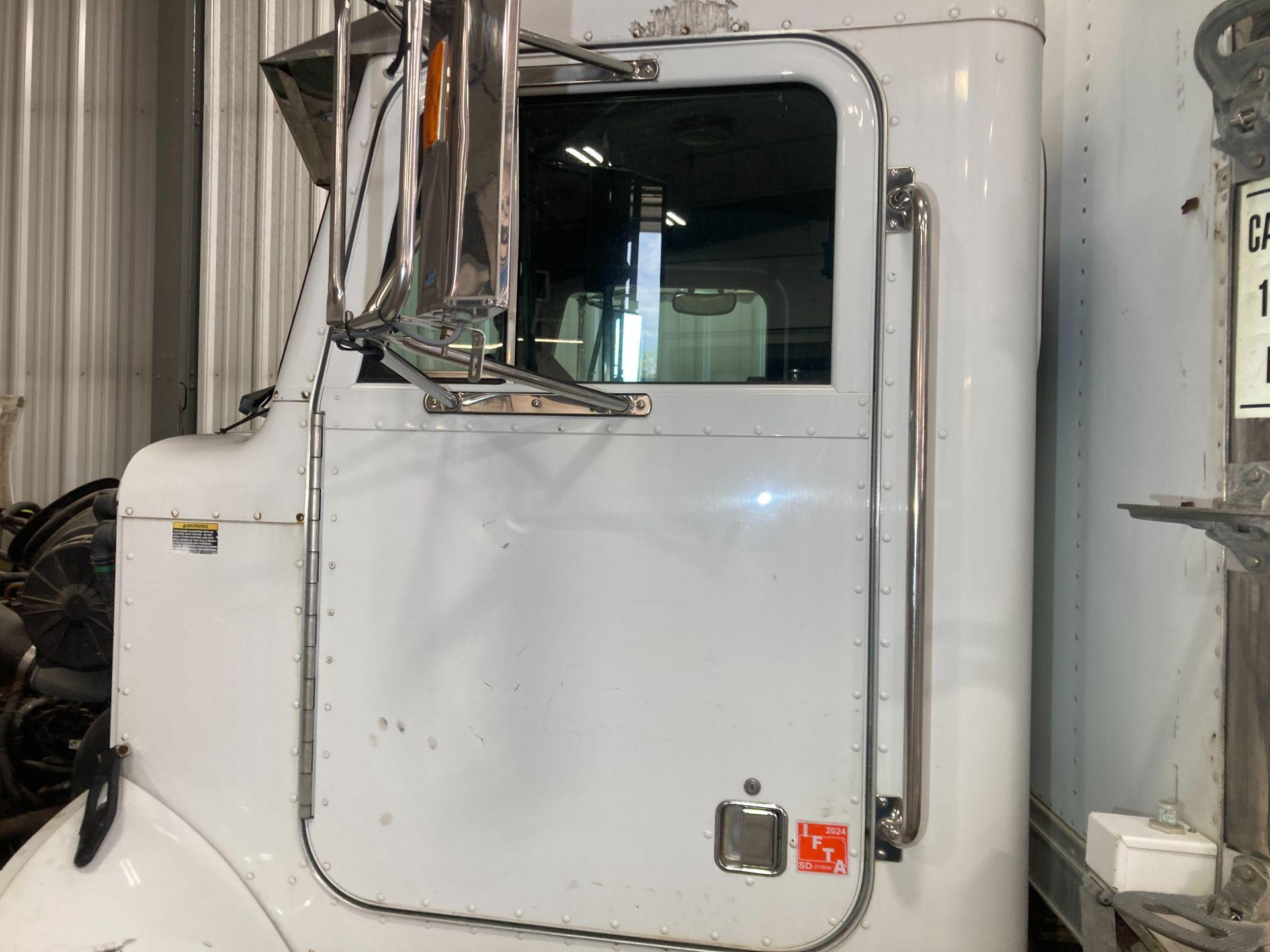 Peterbilt 330 Door for Sale