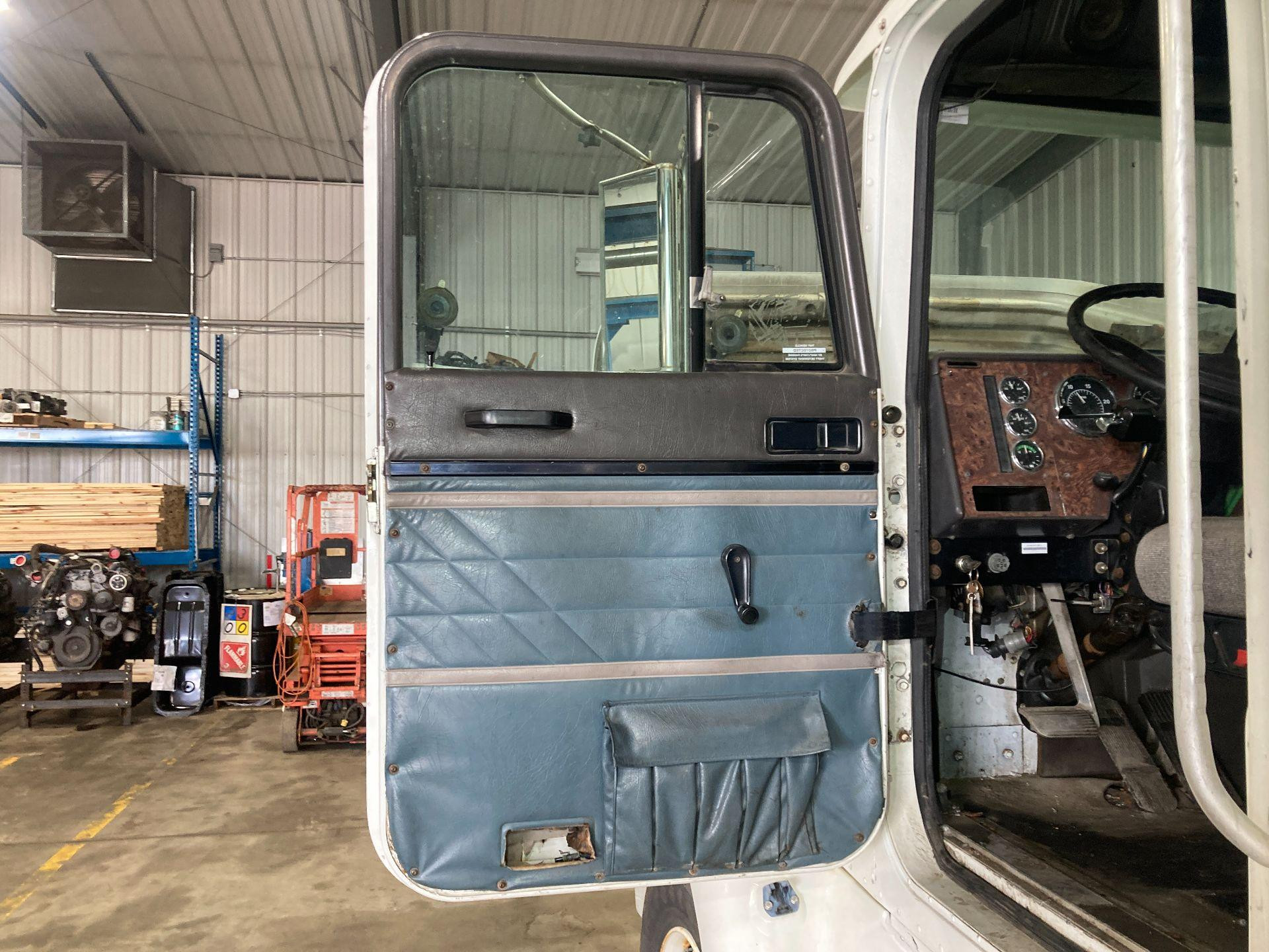 International 9400 Door for Sale