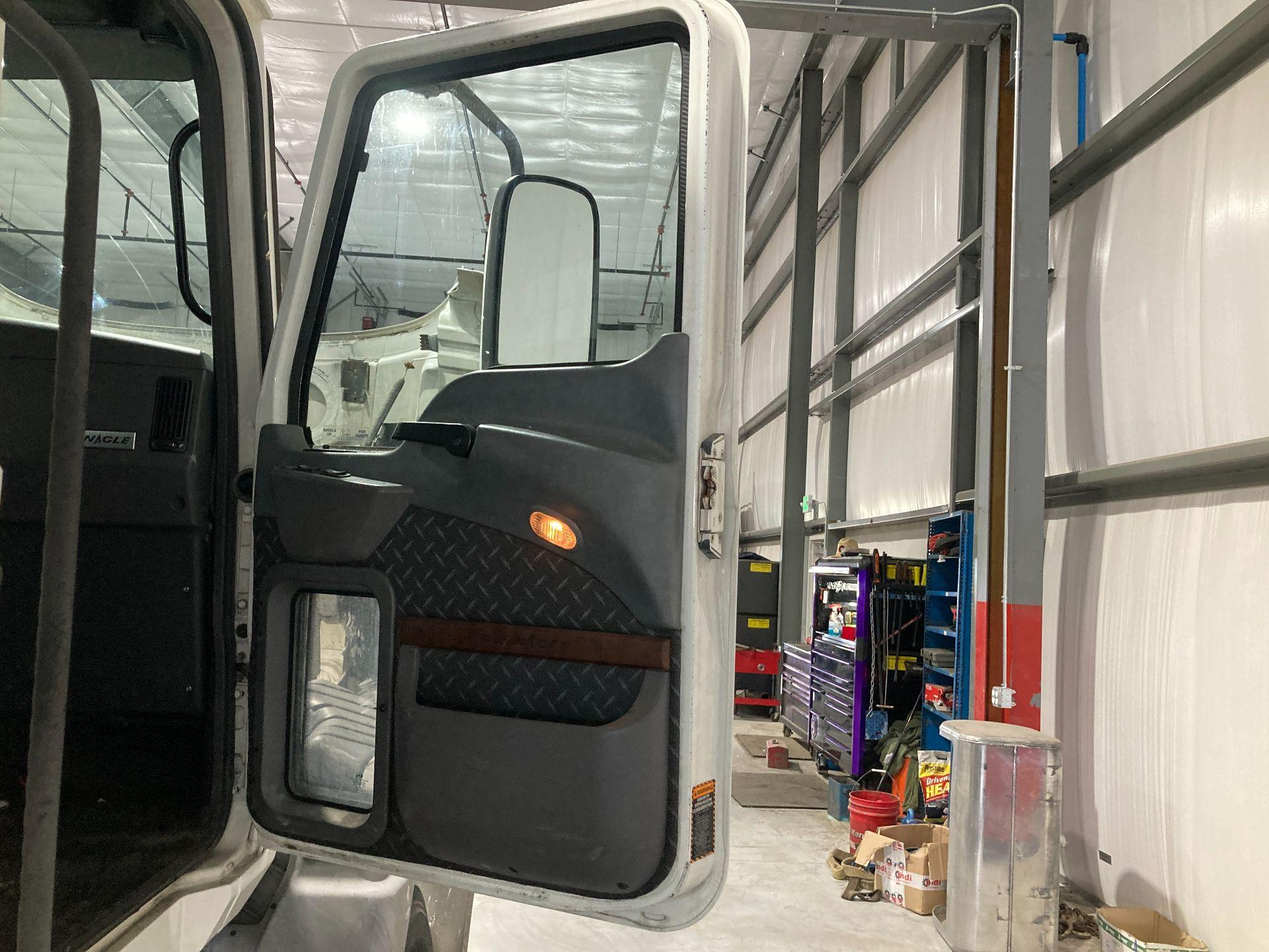 Mack CXU613 Door for Sale