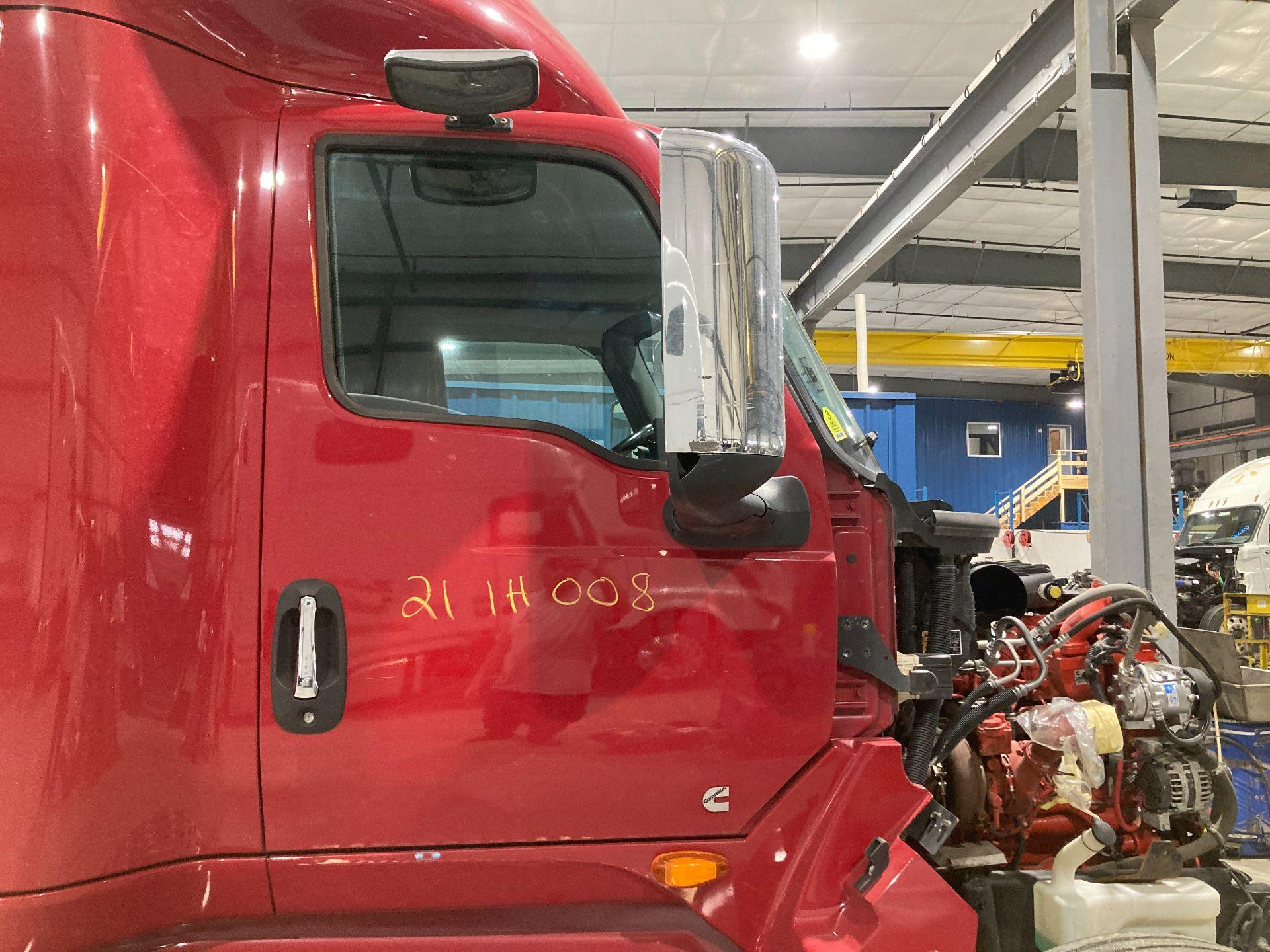 4172799W91E | International HV507 Door for Sale