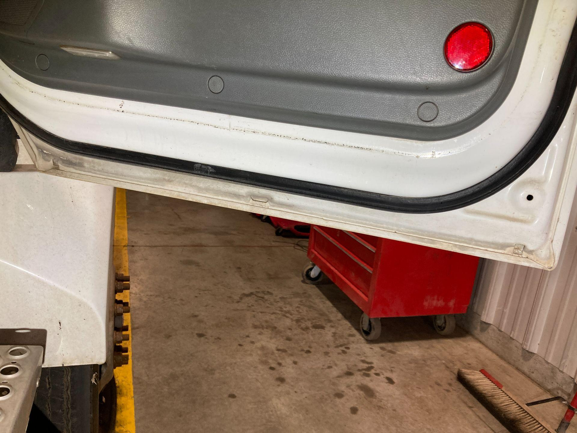 Kenworth T880 Door for Sale