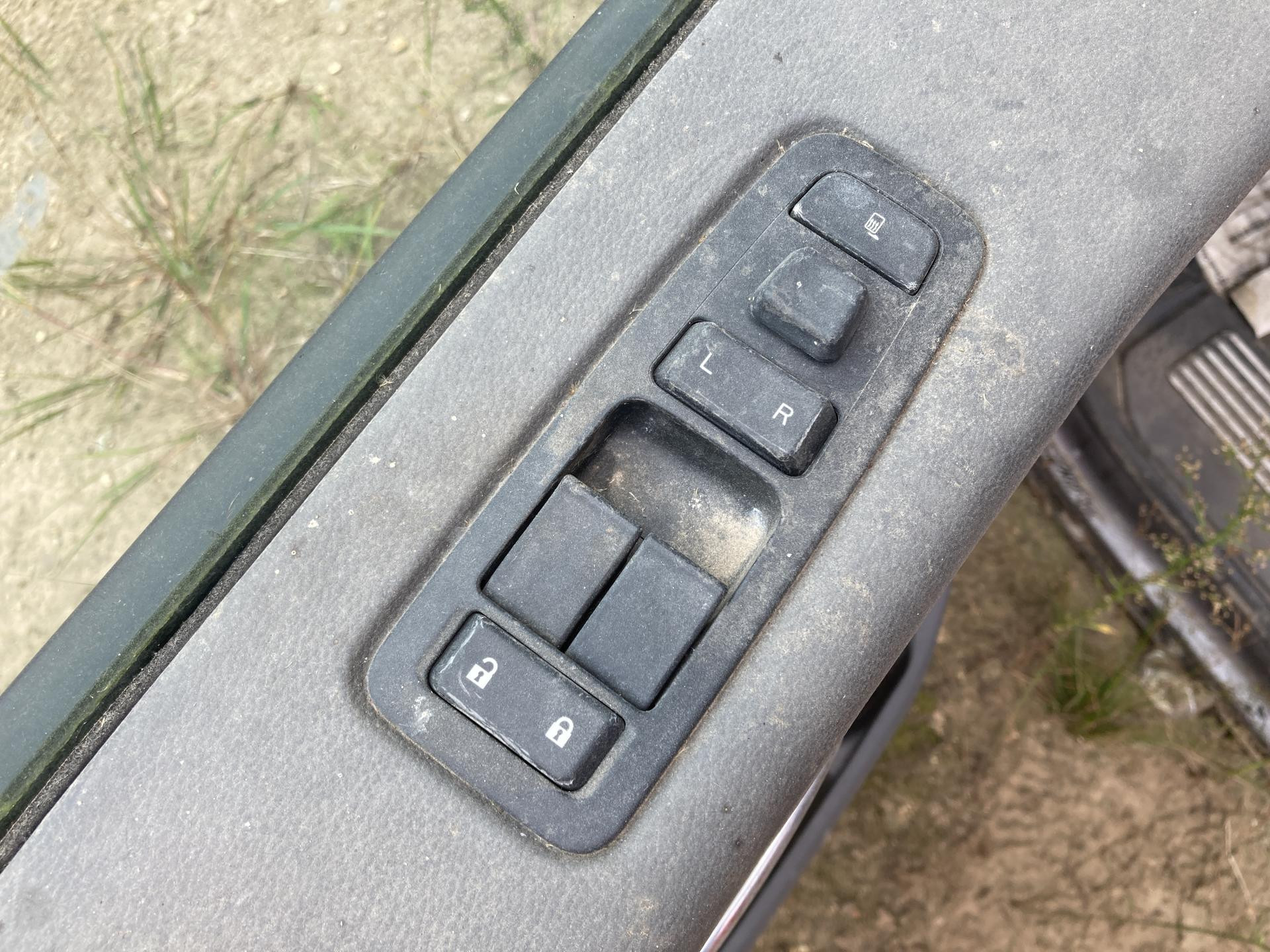 VERIFY | Peterbilt 579 Door Electrical Switch for Sale