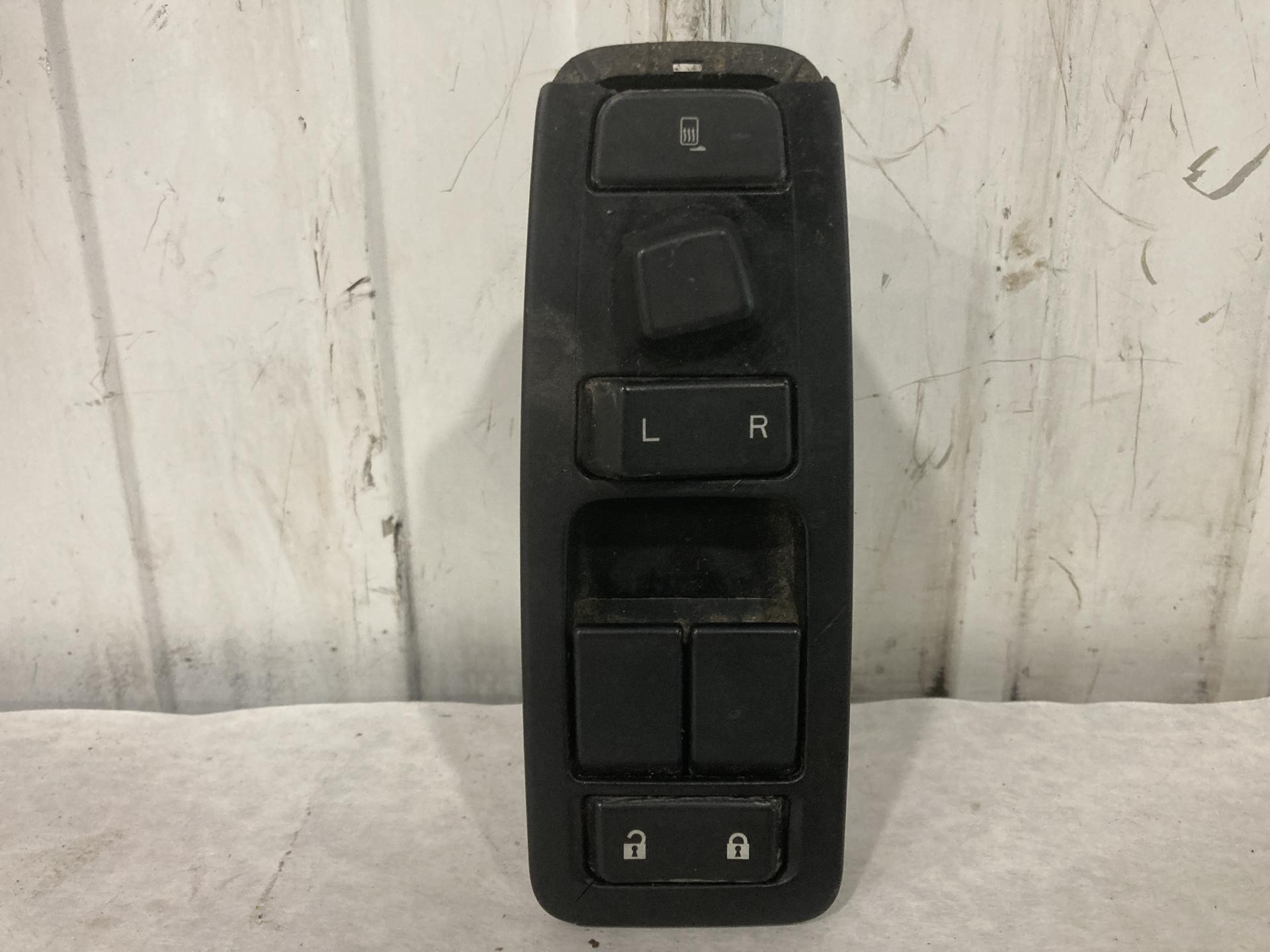 P21-1049-2202 | Peterbilt 579 Door Electrical Switch for Sale