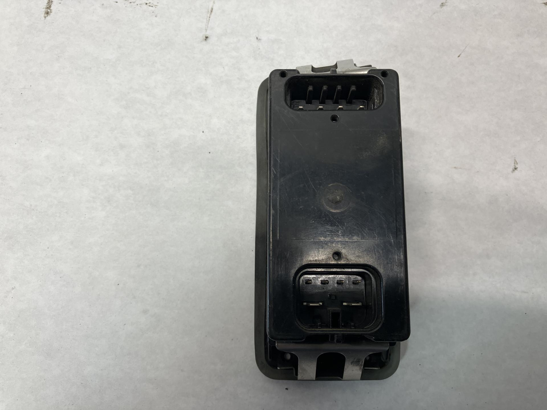International 8600 Door Electrical Switch for Sale