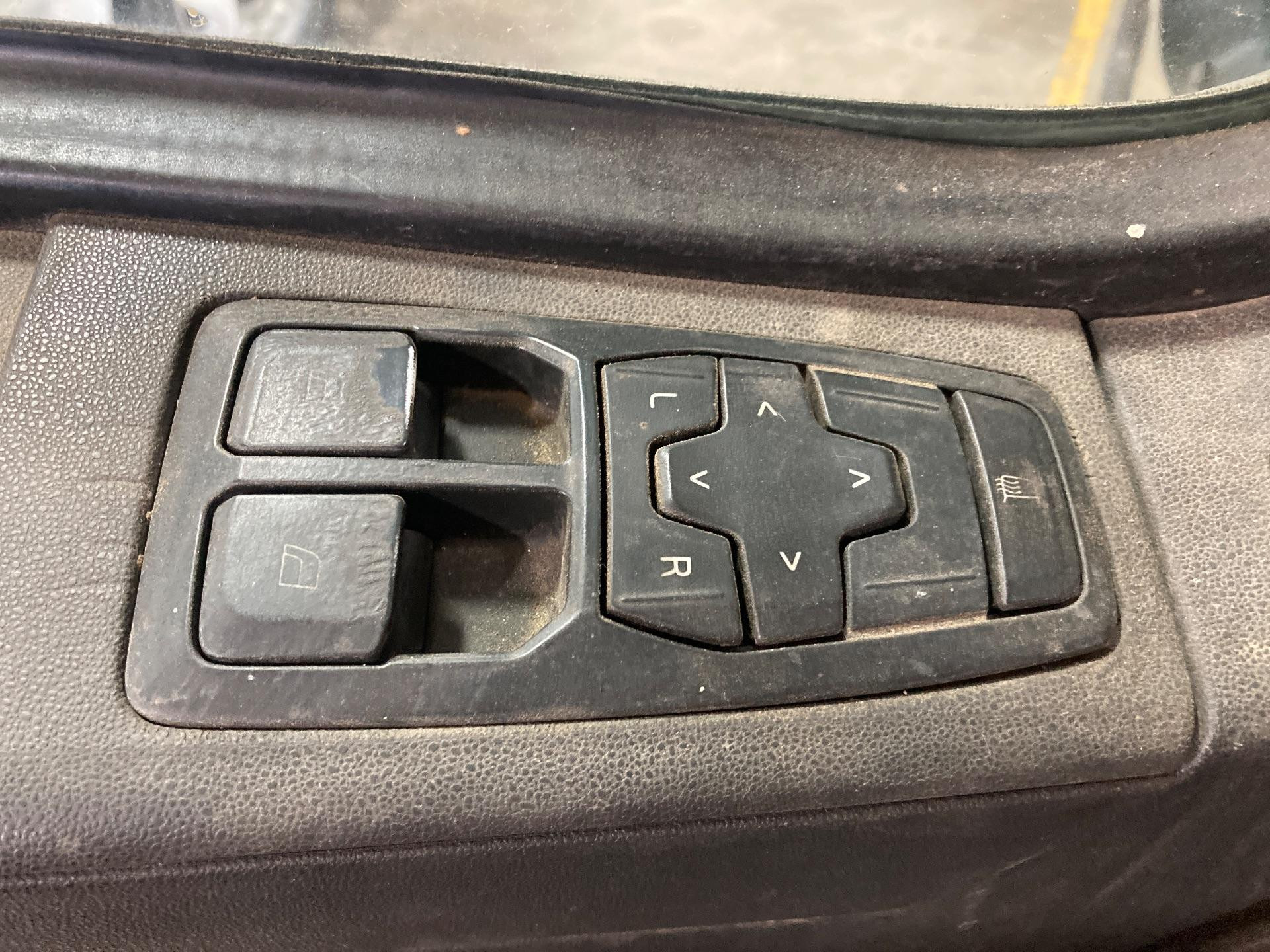 24121822 | Volvo VNR Door Electrical Switch for Sale