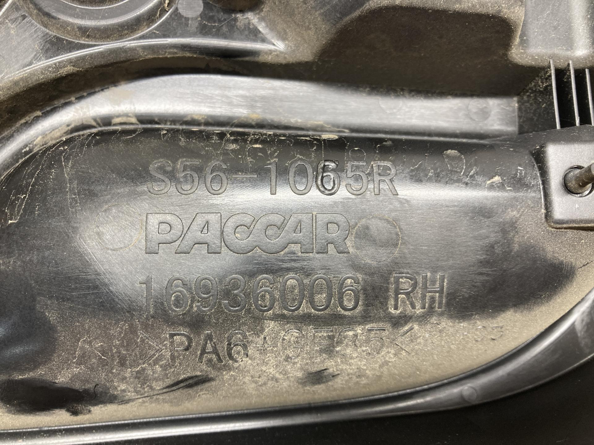 16936006 | Peterbilt 579 Door Handle for Sale