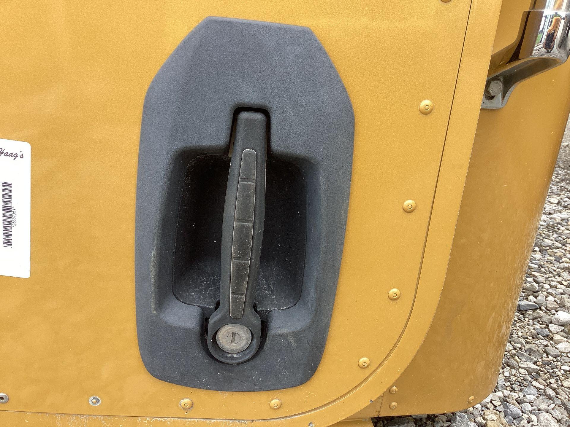 CAT CT660 Door Handle for Sale