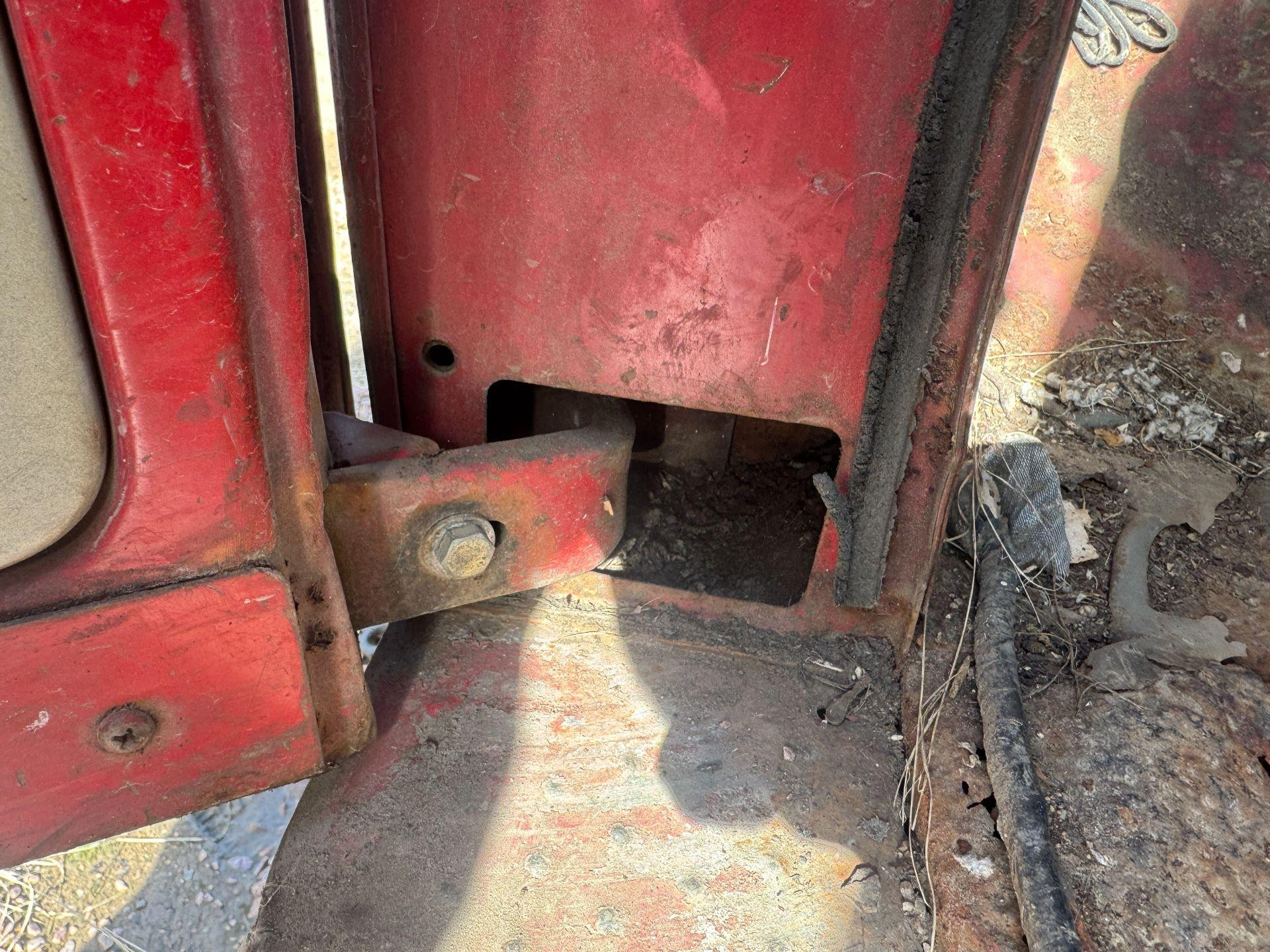International 1800 LOADSTAR Door Hinge, Front for Sale