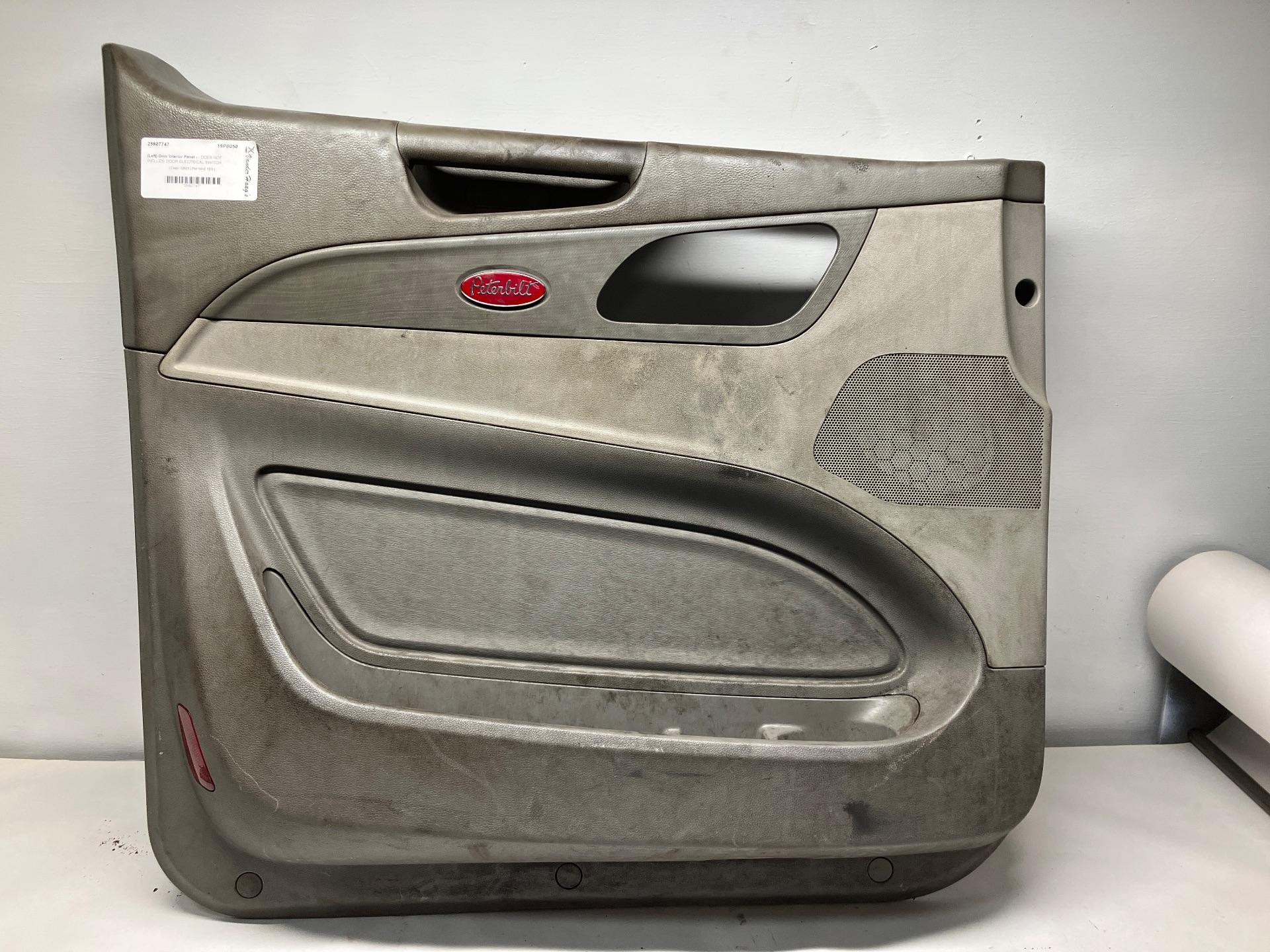 S60-1494-200731 | Peterbilt 579 Door, Interior Panel for Sale