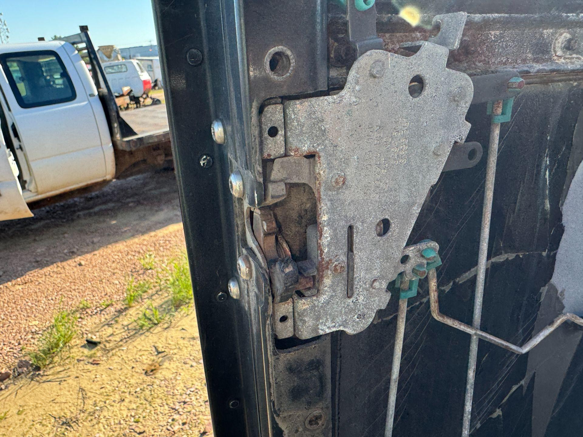 Peterbilt 379 Door Latch for Sale