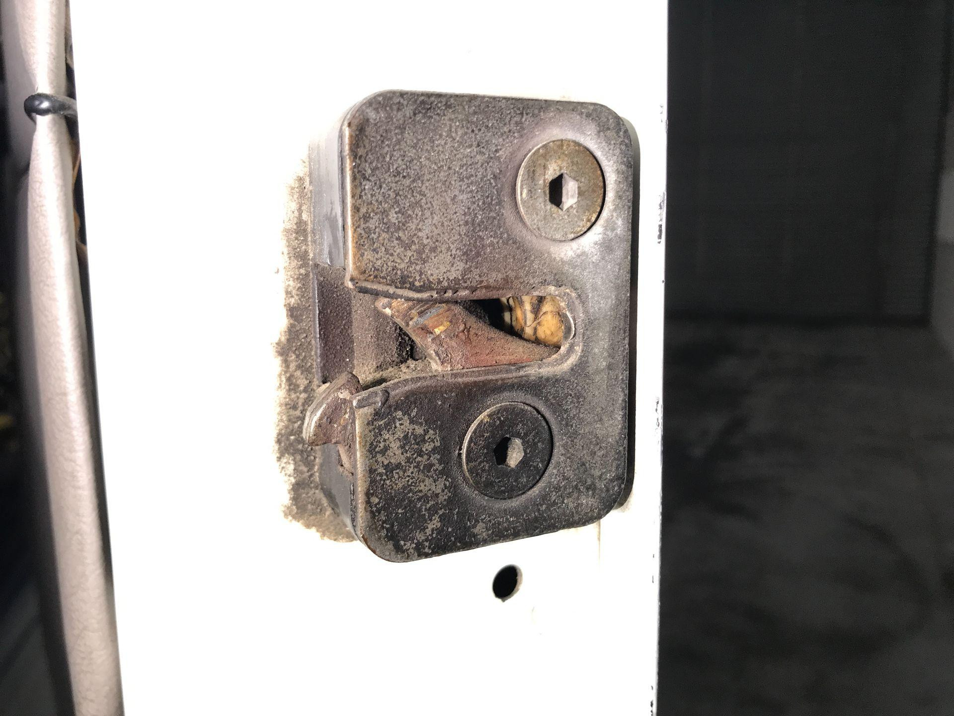 Freightliner FL70 Door Latch for Sale