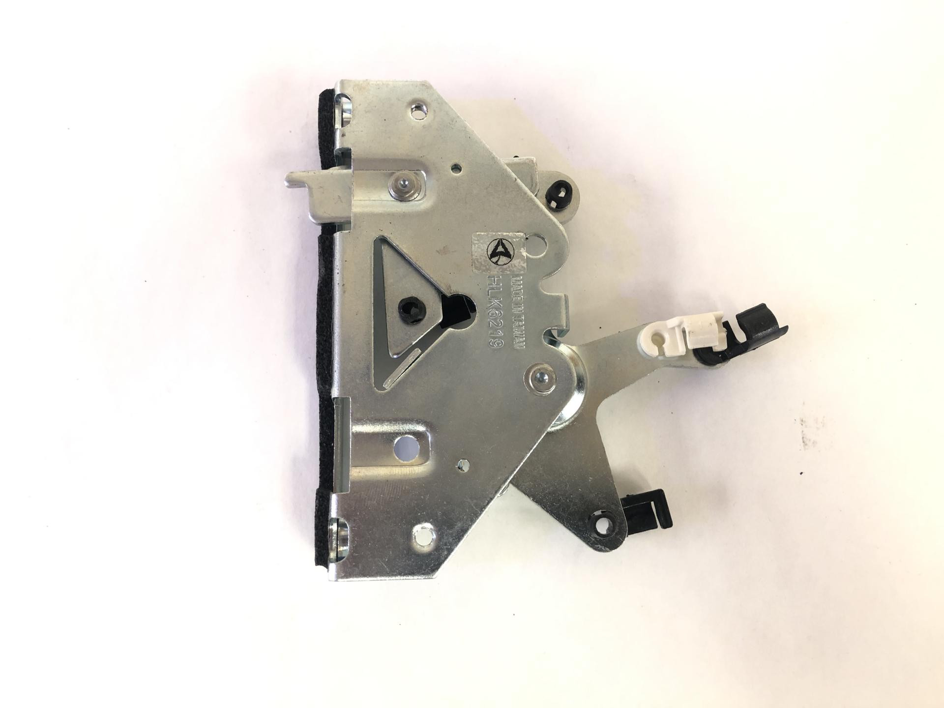 HLK6219 | Mack GU713 Door Latch for Sale