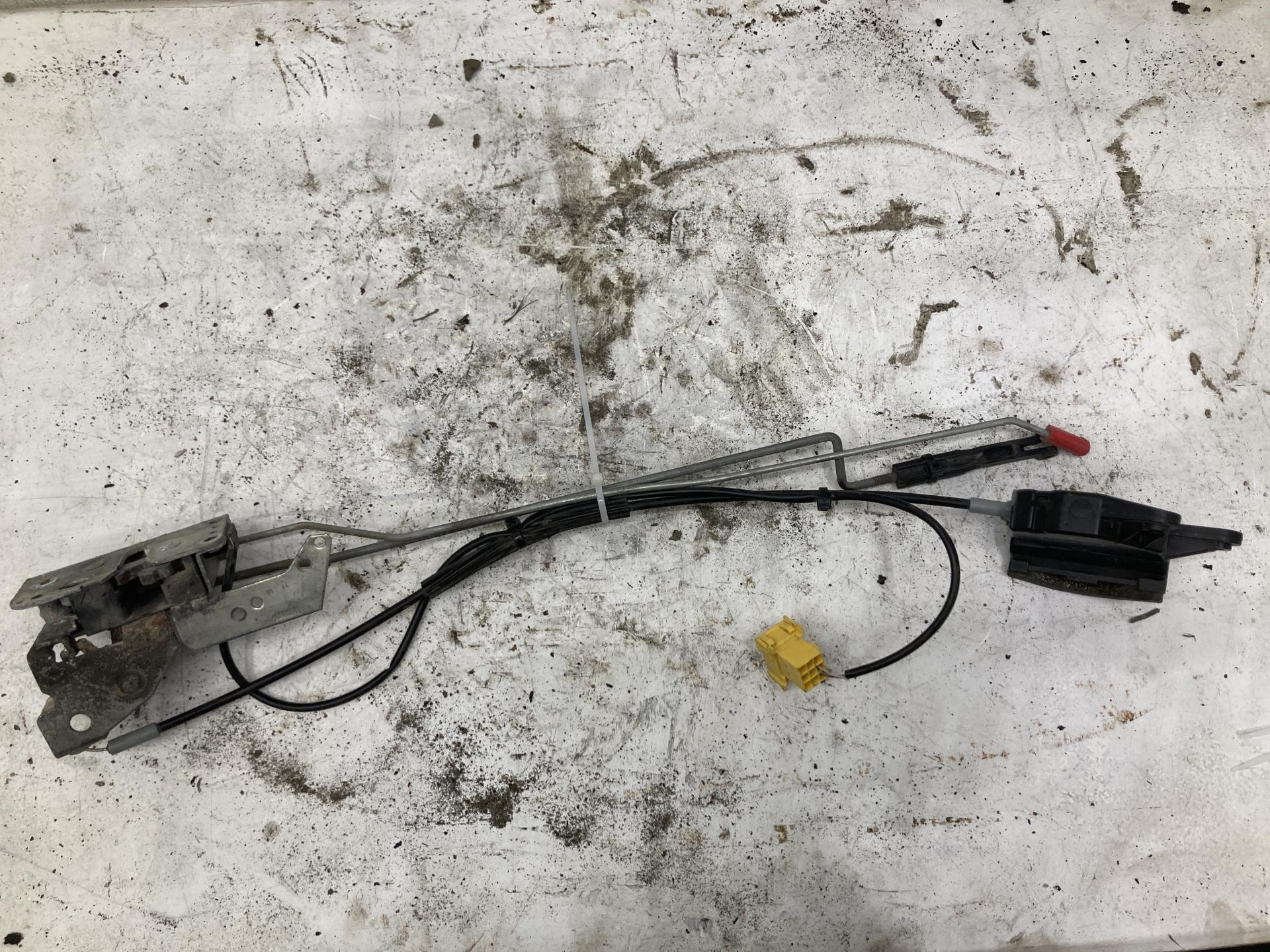 Volvo VNL Door Latch for Sale